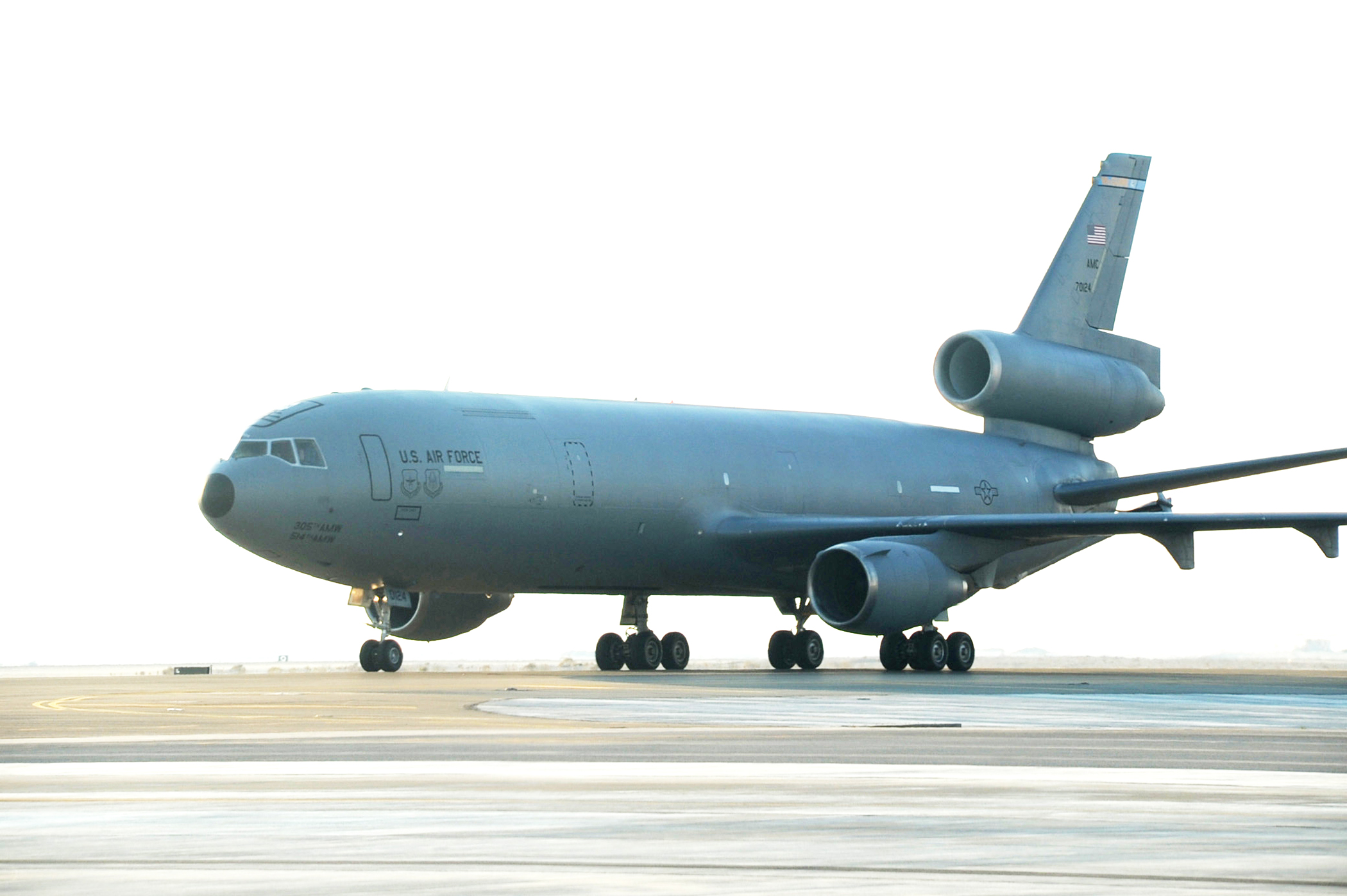 'Extending the fight:' Multi-faceted effort keeps KC-10s on the move ...