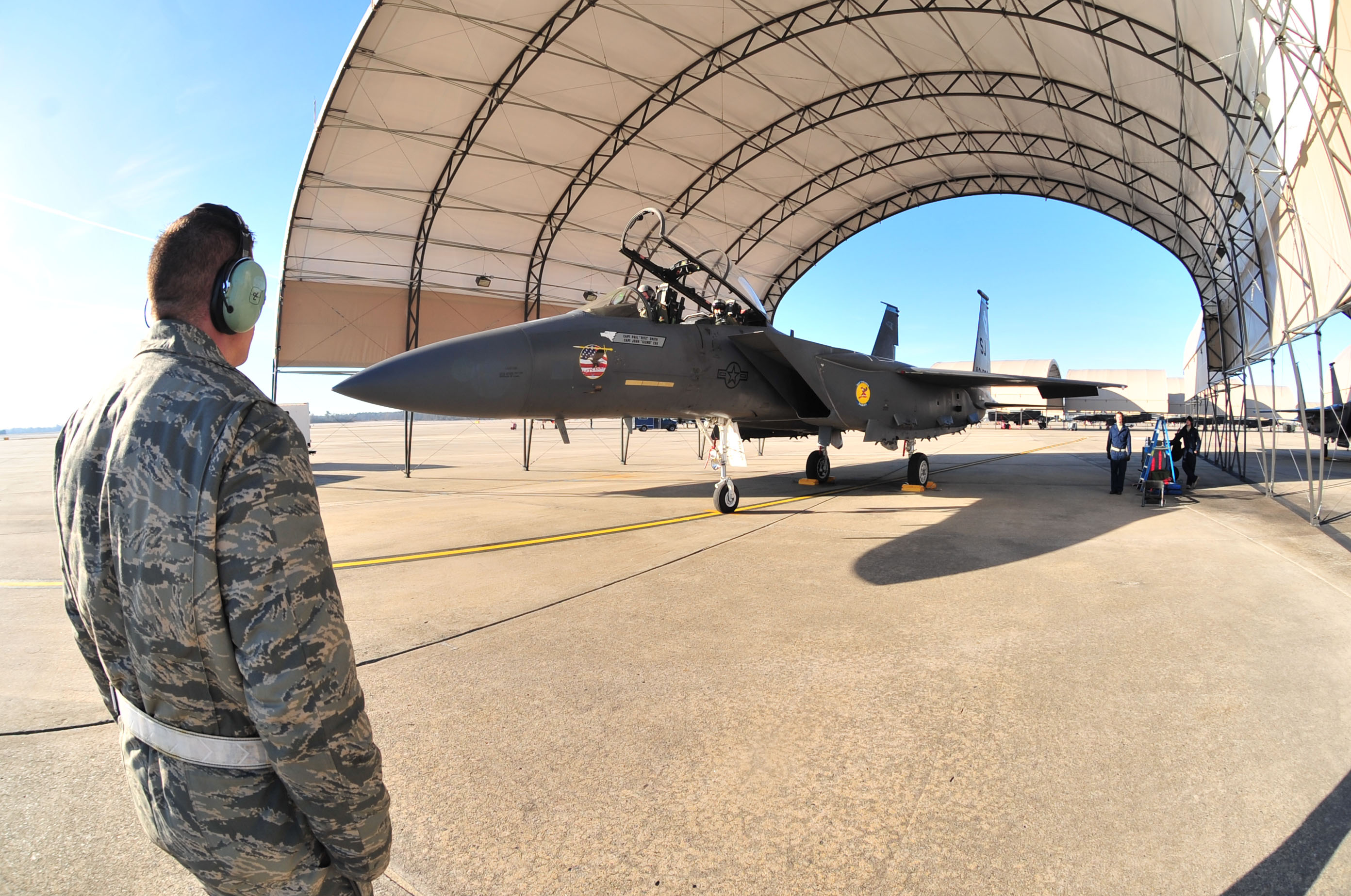 Strike Eagle demo team showcases capabilities, says thanks > Air Combat ...