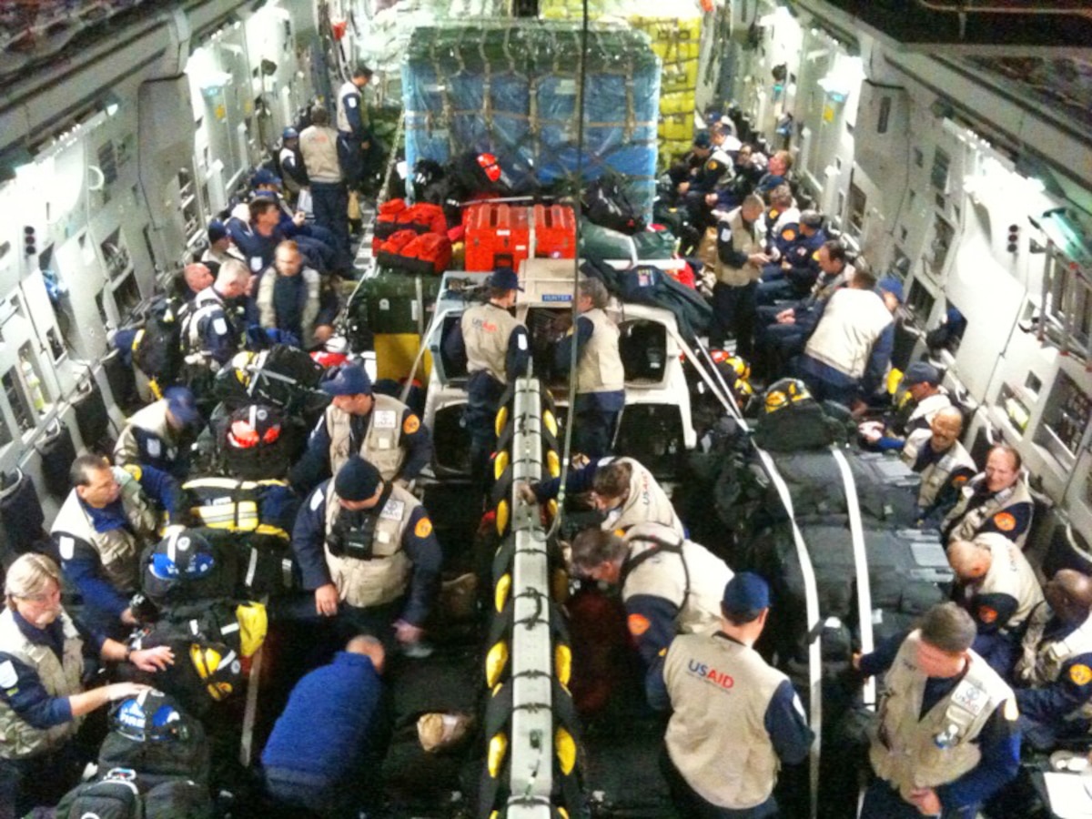 AMC aircraft deliver emergency responders, vital cargo to Haiti > Air ...