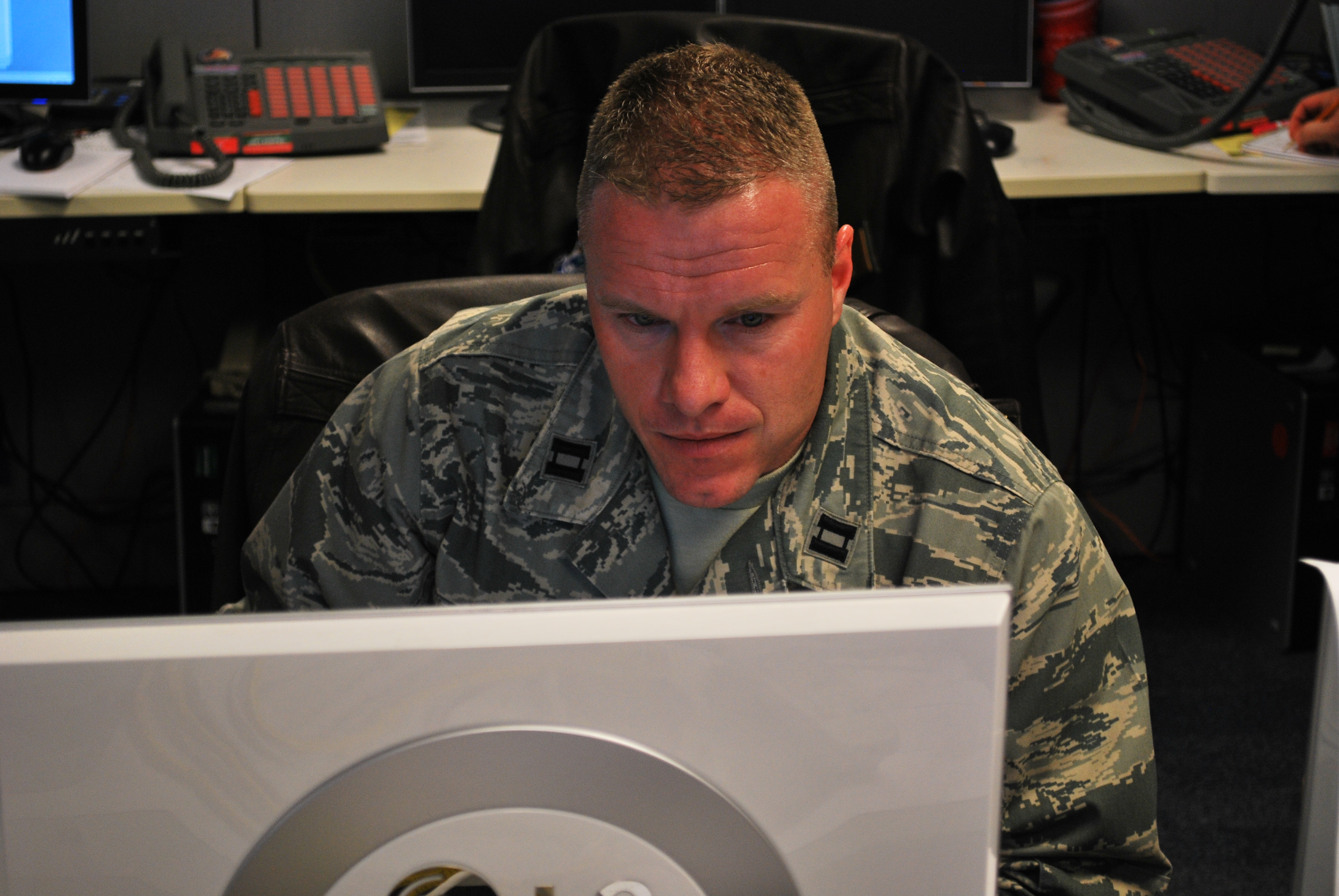 618th TACC Contingency Response Cell manages AMC relief ops in Haiti ...