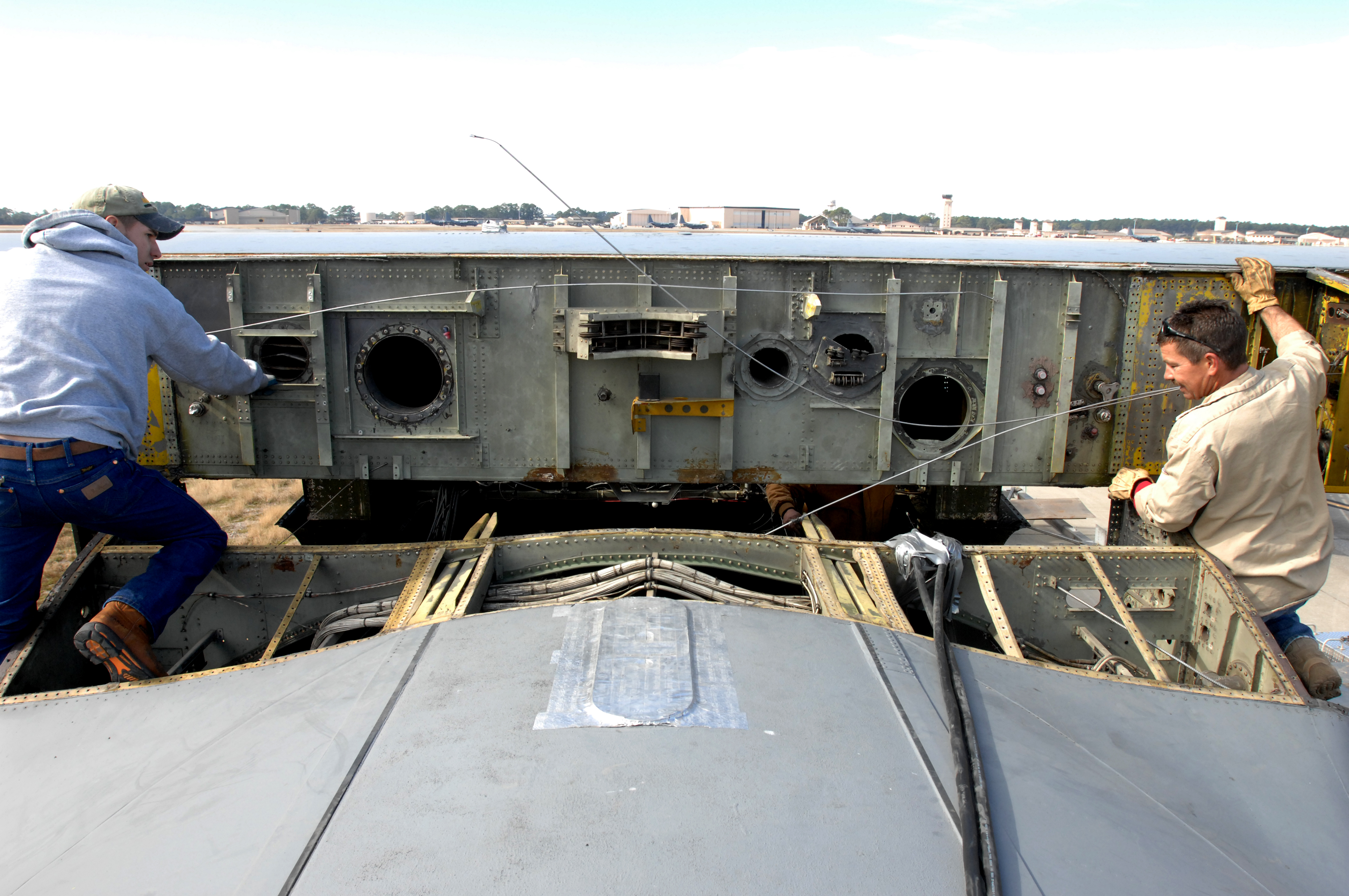 19th SOS receives sophisticated C-130 fuselage for training > Hurlburt ...