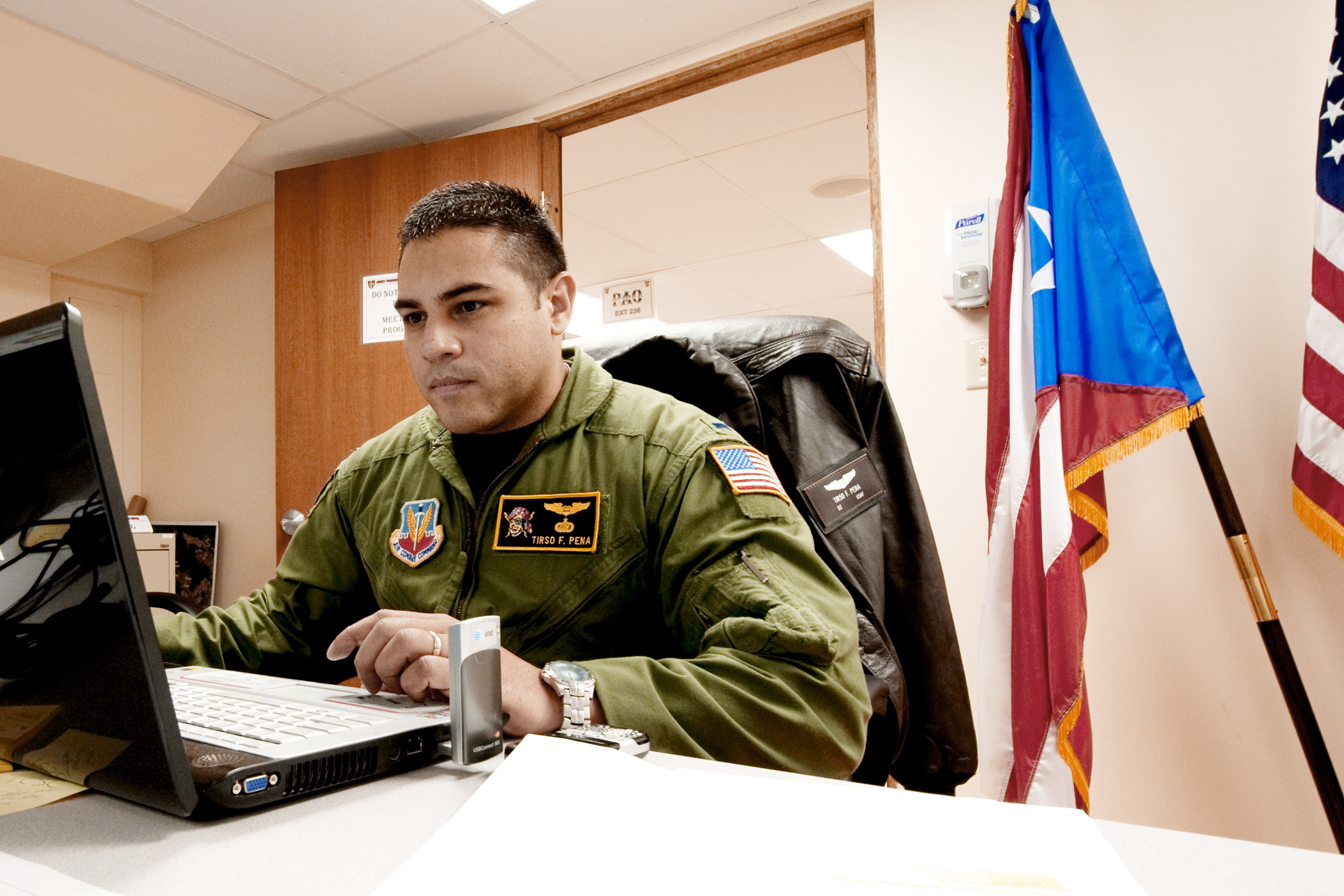 Guard uses chat room to support relief effort > Air Force > Article Display