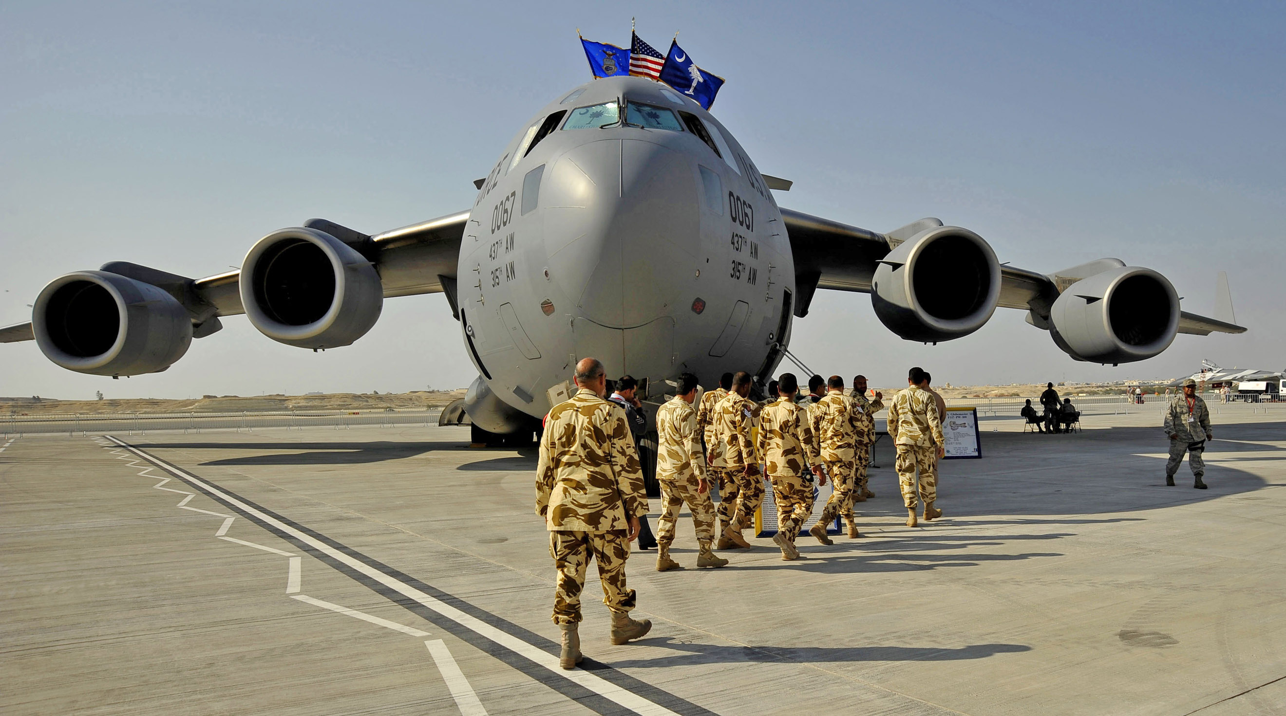 Airmen support inaugural Bahrain International Airshow > Air Force ...