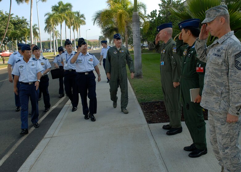 JASDF chief of staff pays visit to Hickam > Pacific Air Forces ...