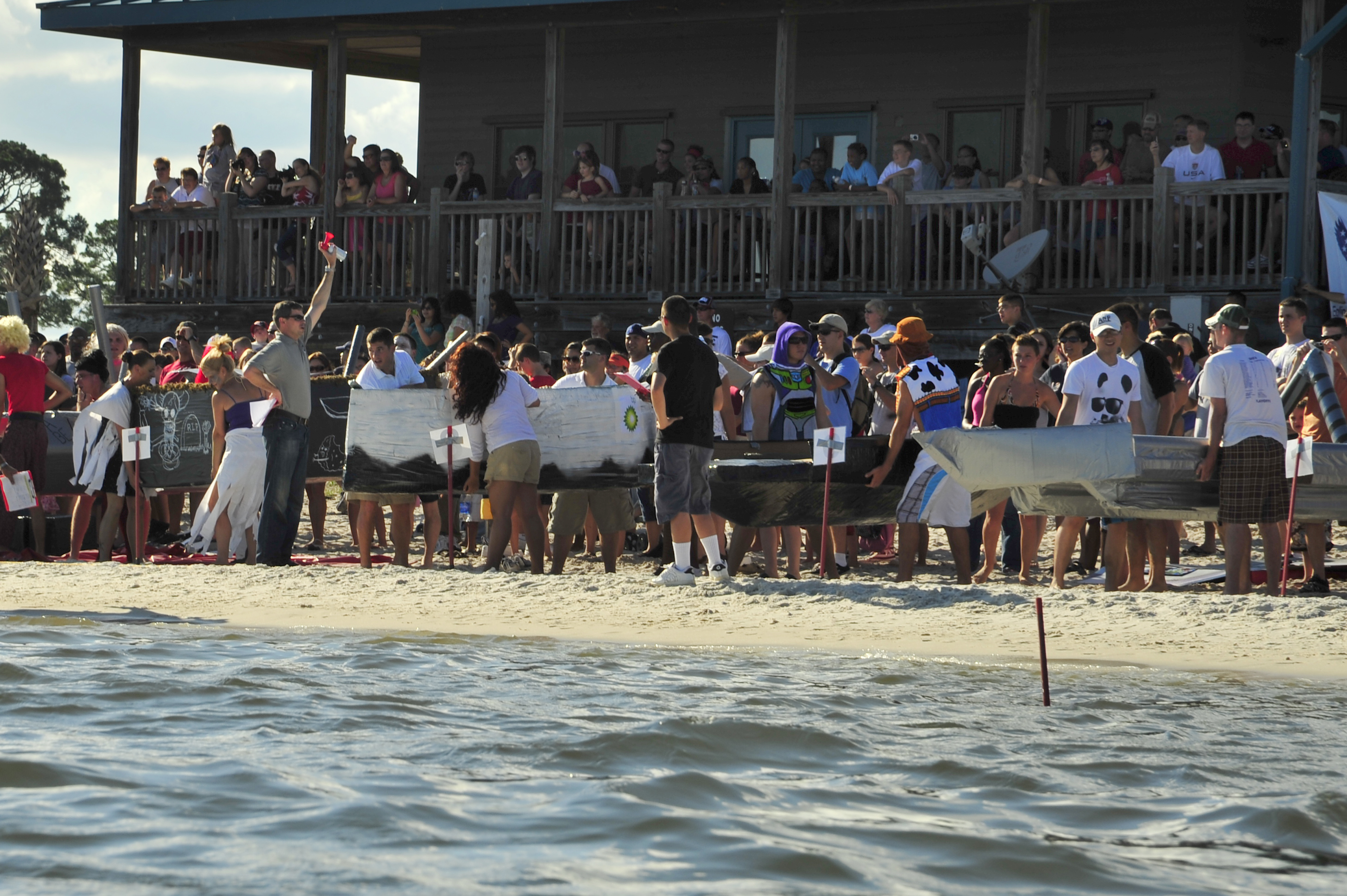 Sound of Independence celebrates nation's 234th at the beach > Hurlburt ...