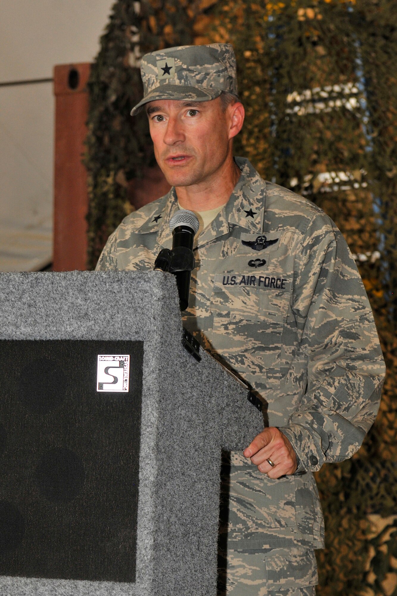 455th commander sees stars > U.S. Air Forces Central > Display
