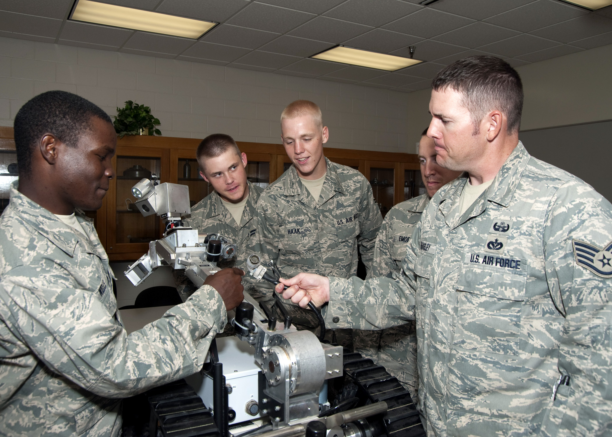 Local detachment prepares Airmen for EOD career > Eglin Air Force Base ...
