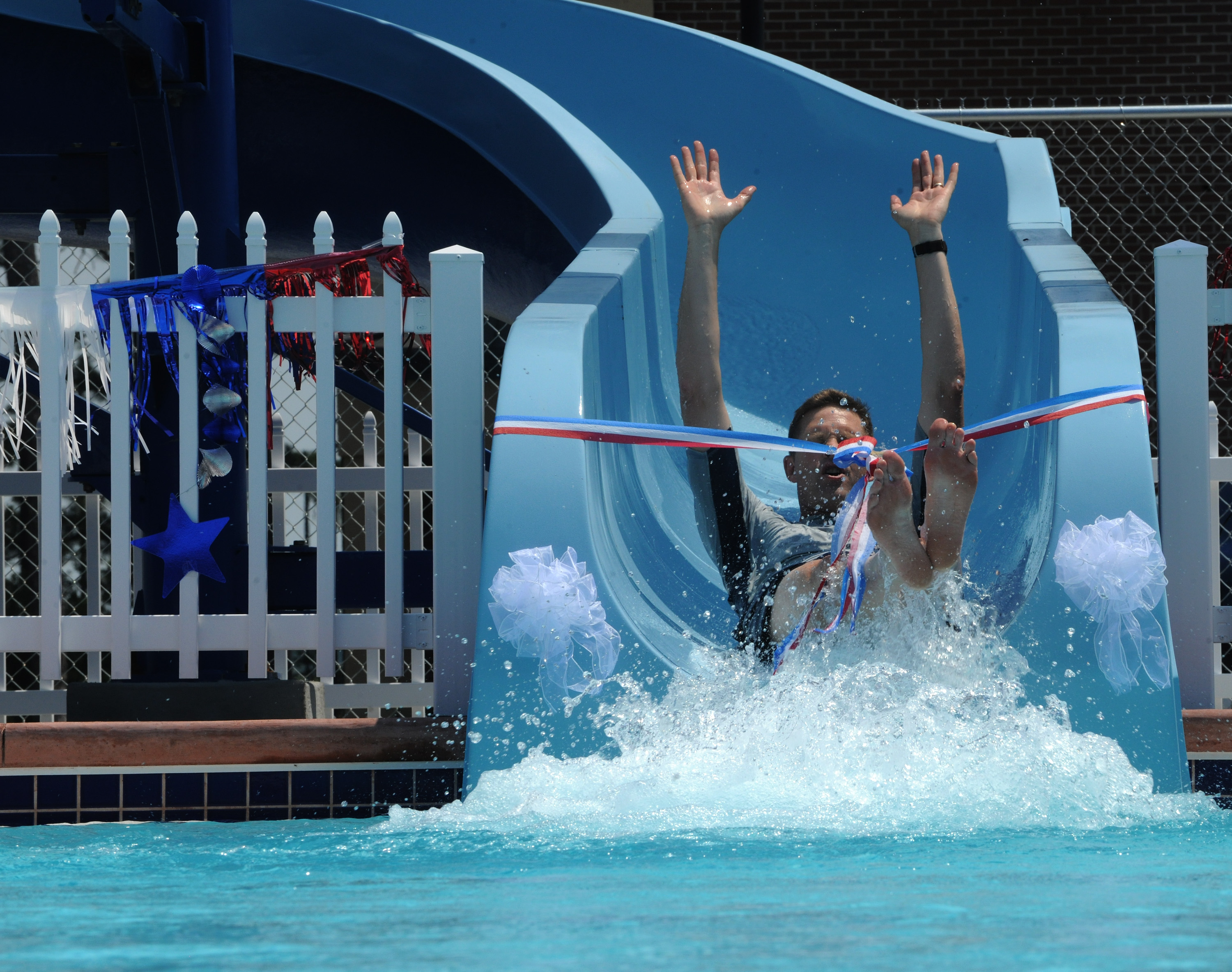 New outdoor pool opens, helps relieve the heat > Moody Air Force Base ...