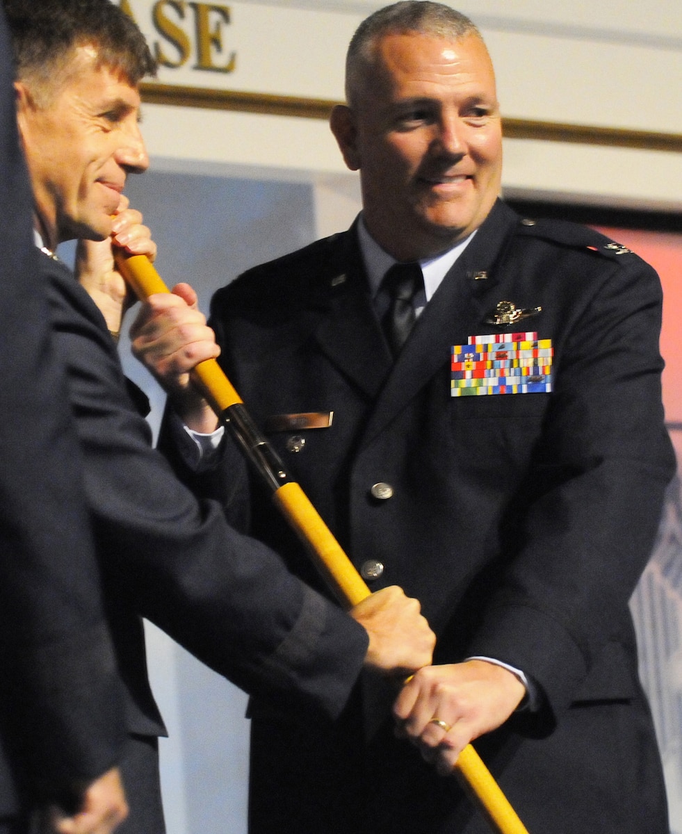 116th ACW welcomes new commander > Robins Air Force Base > Article Display