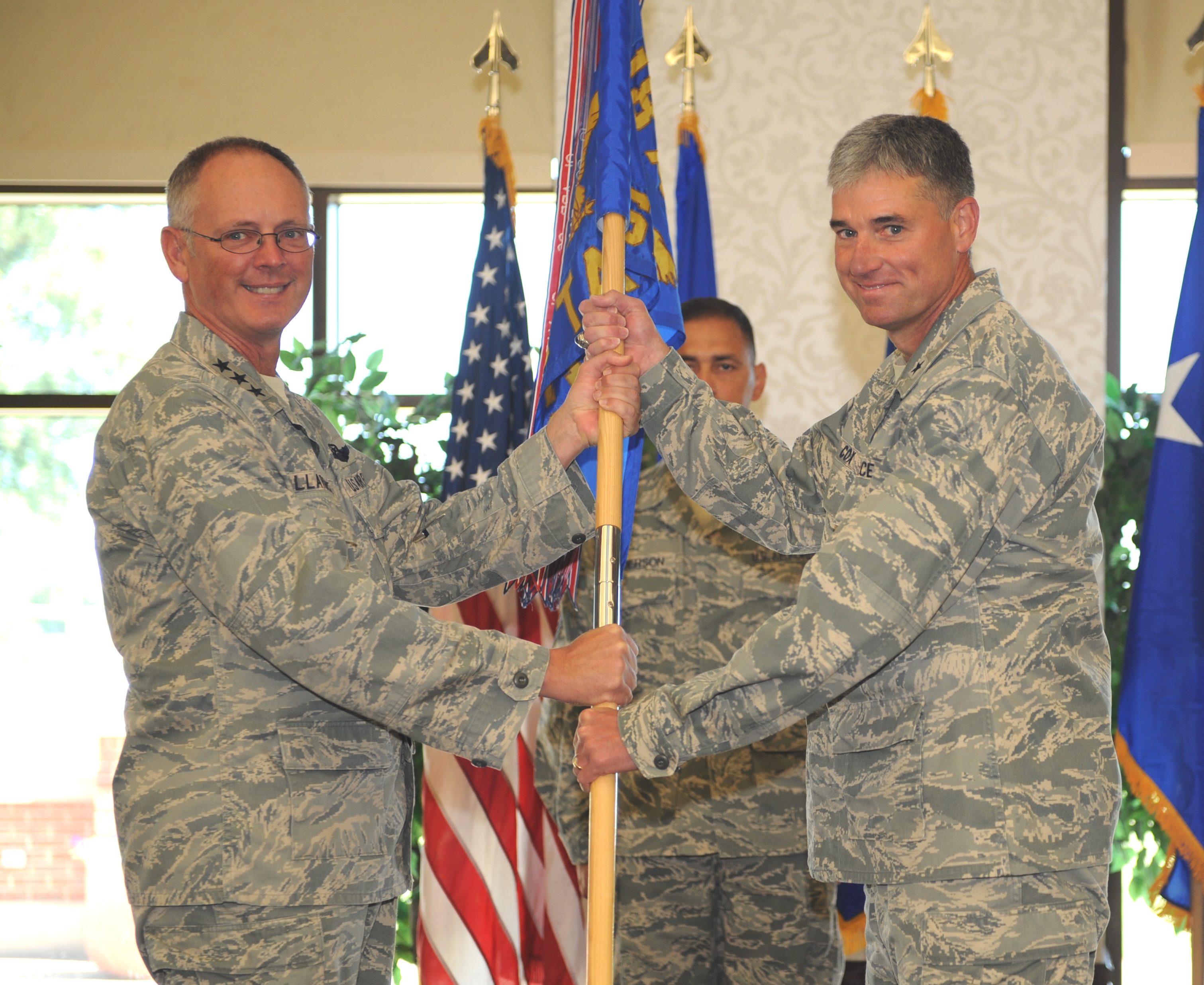 General Cox is new 618th TACC commander > Scott Air Force Base > News