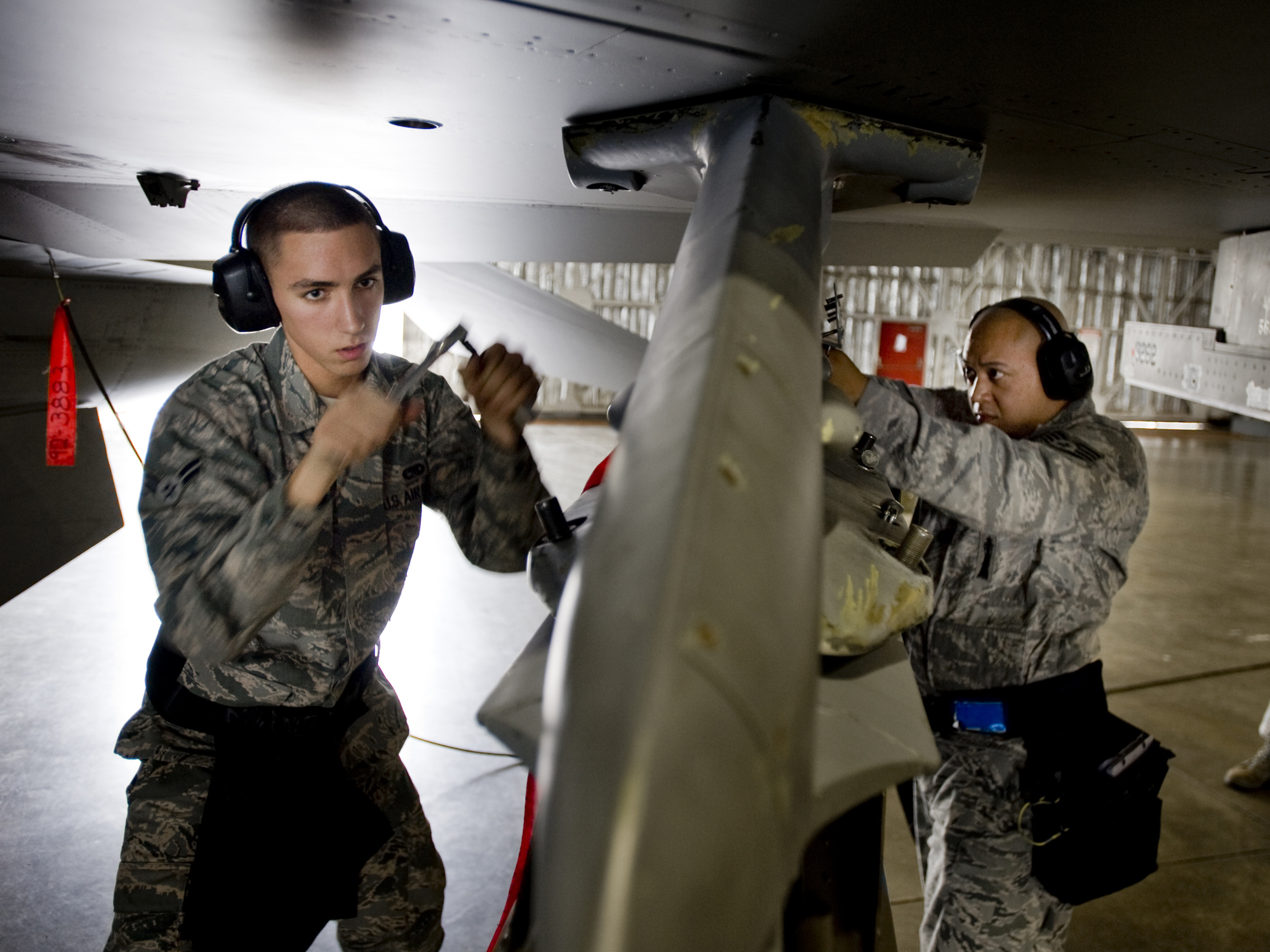 13th AMU lands first blow in load competition > Misawa Air Base ...