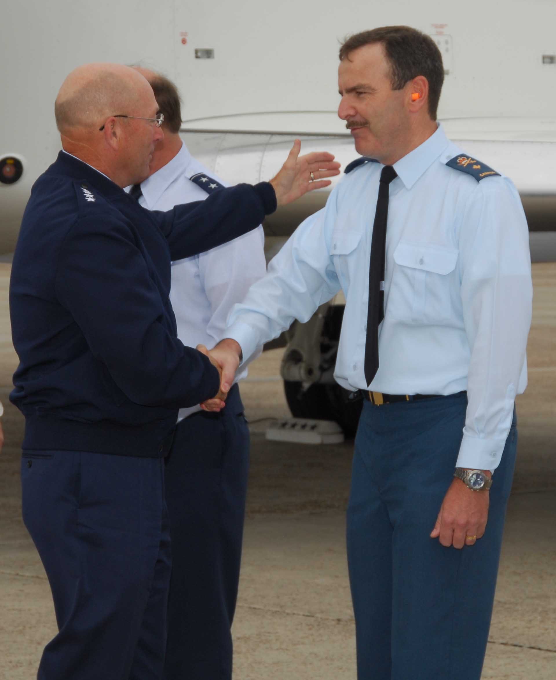 Canadian general bids 'au revoir' to Tyndall > CONR-1AF (AFNORTH ...