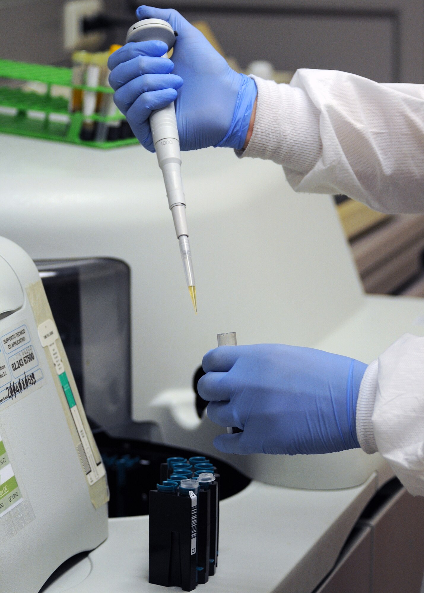 Aviano medical laboratory > Aviano Air Base > Display