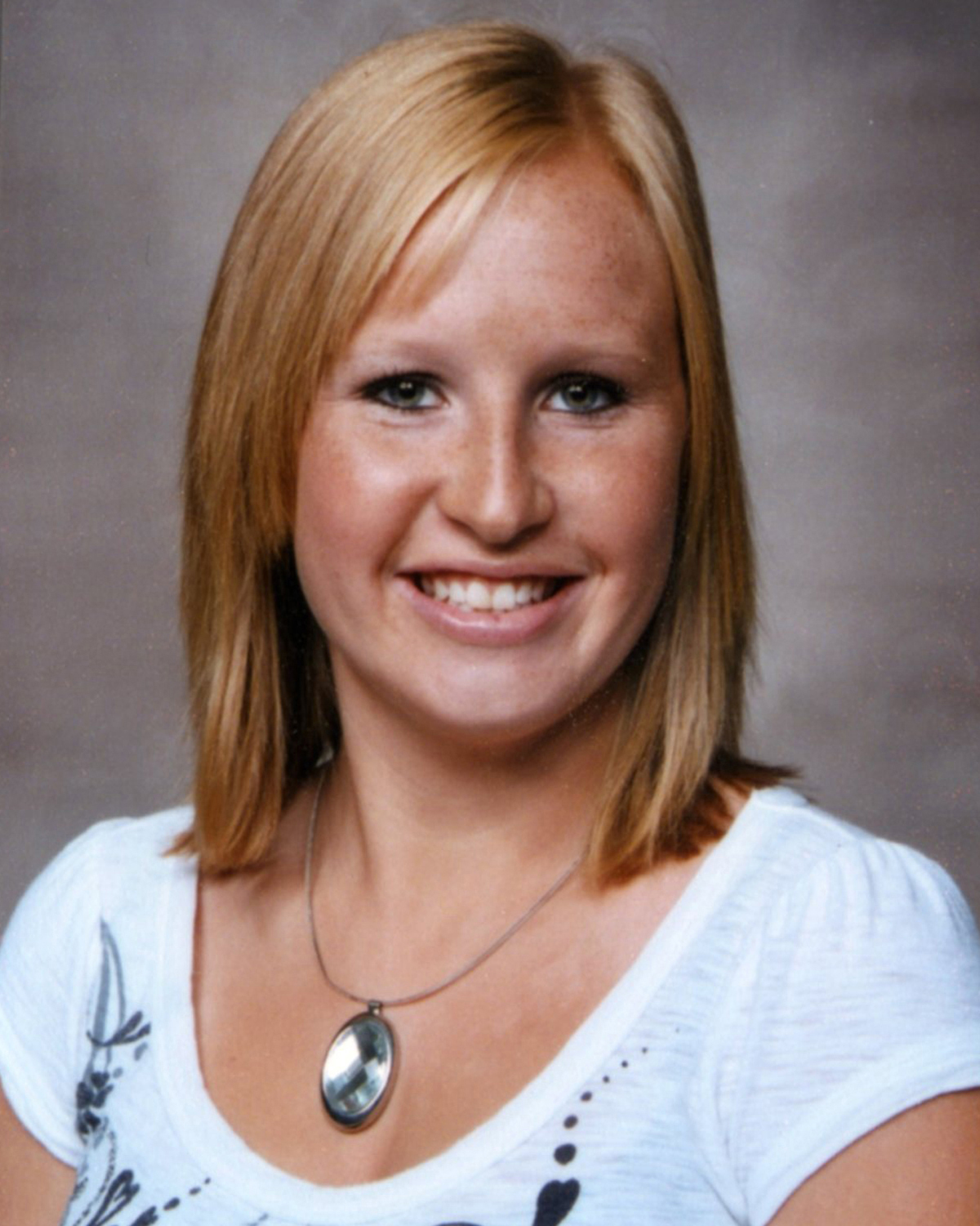 Amanda Hoffman wins Scholarship