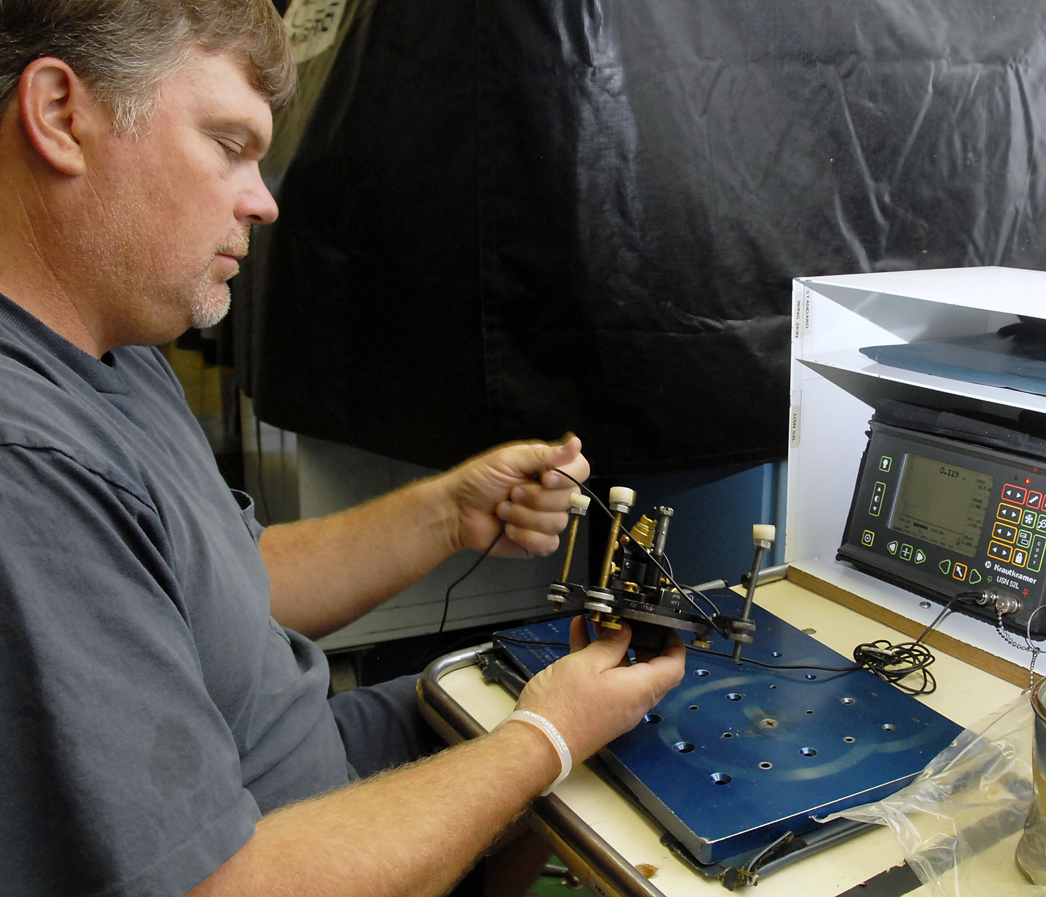 NDI helps keep older aircraft in the air > Sheppard Air Force Base ...