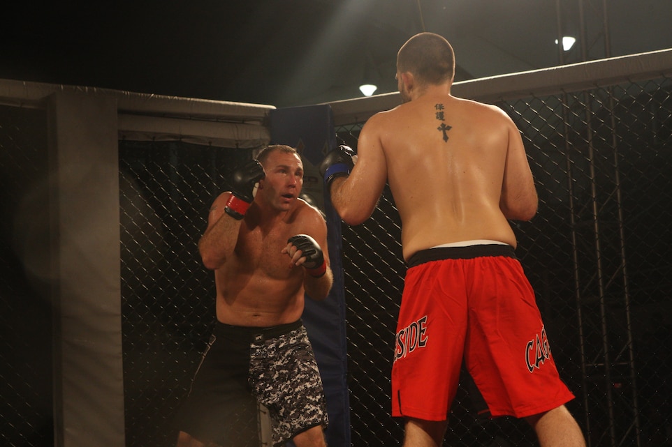 Marine, MMA fighter teaches his trade to others > United States Marine ...