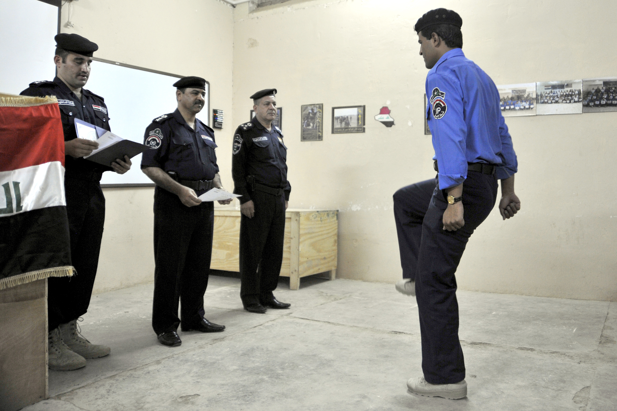 Taji Law Enforcement Academy graduates last Iraqi police class > Air ...