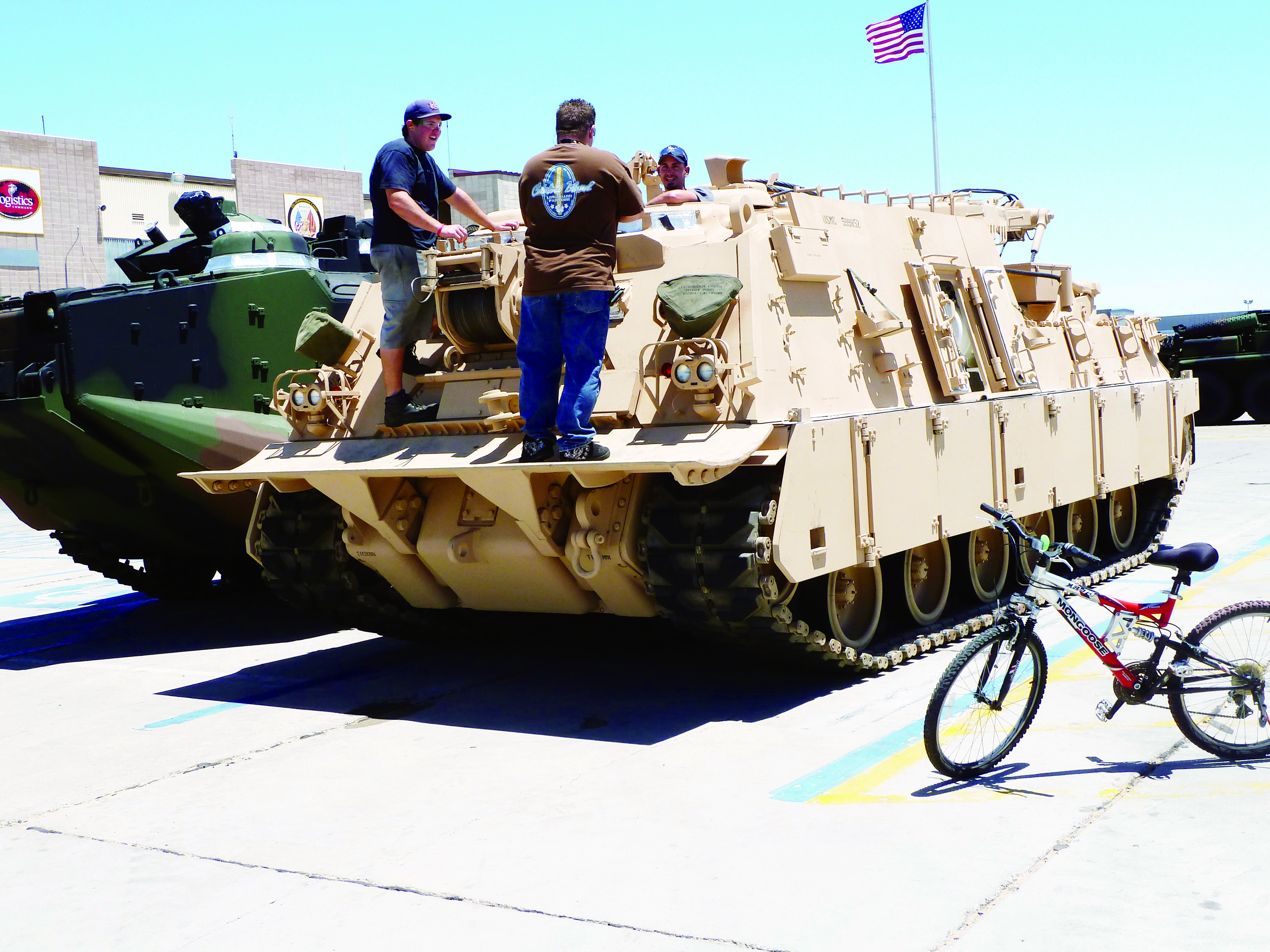 MCB HERCULES team gets tank retriever out in record time > Marine Corps ...