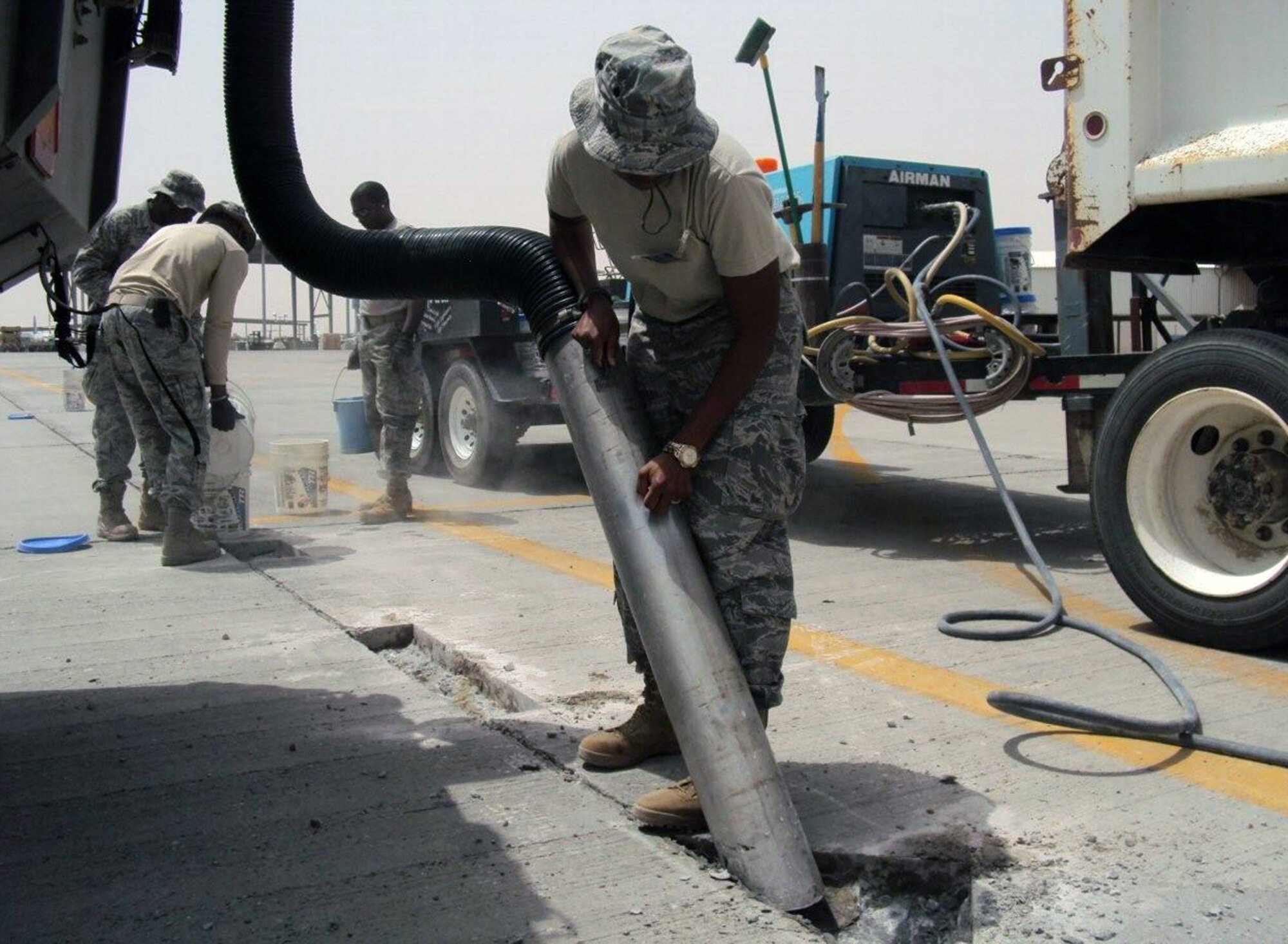 Civil engineers keep ramp safe, airlift mission active > U.S. Air ...