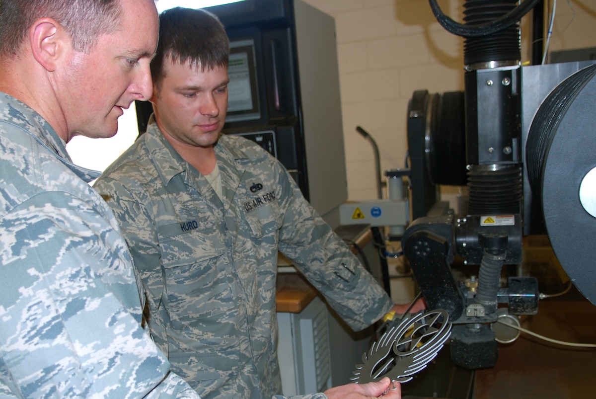 Waterjet cutter cuts to the chase > Cannon Air Force Base > News