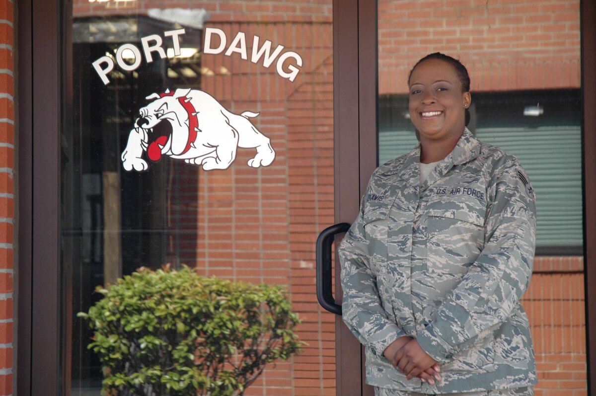 Airmen define the wingman concept > 315th Airlift Wing > Article Display