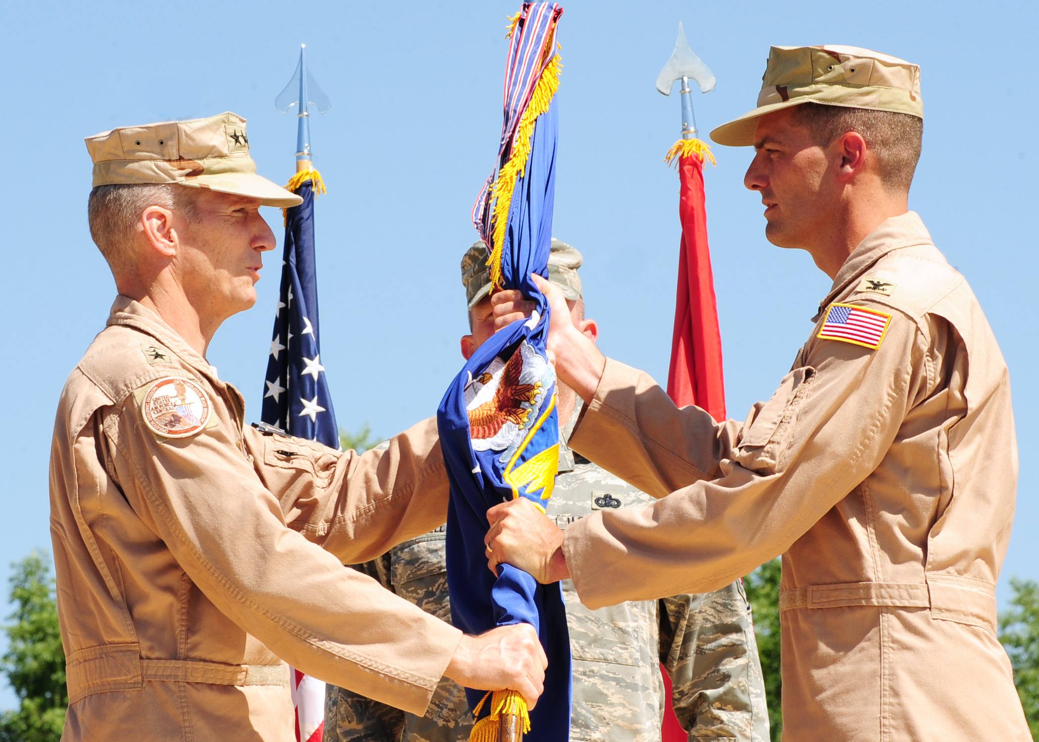 Col Dwight Sones takes command of 376 AEW > U.S. Air Forces Central > News