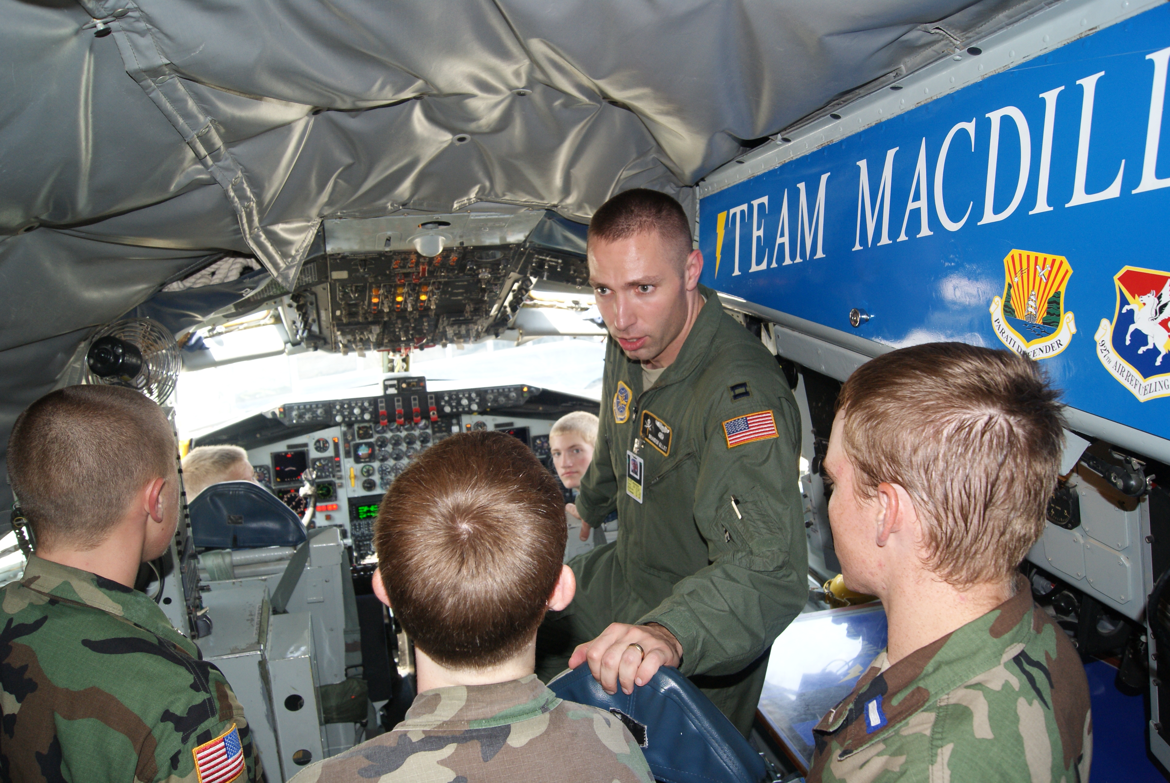 Florida Civil Air Patrol cadets visit MacDill > 927th Air Refueling ...