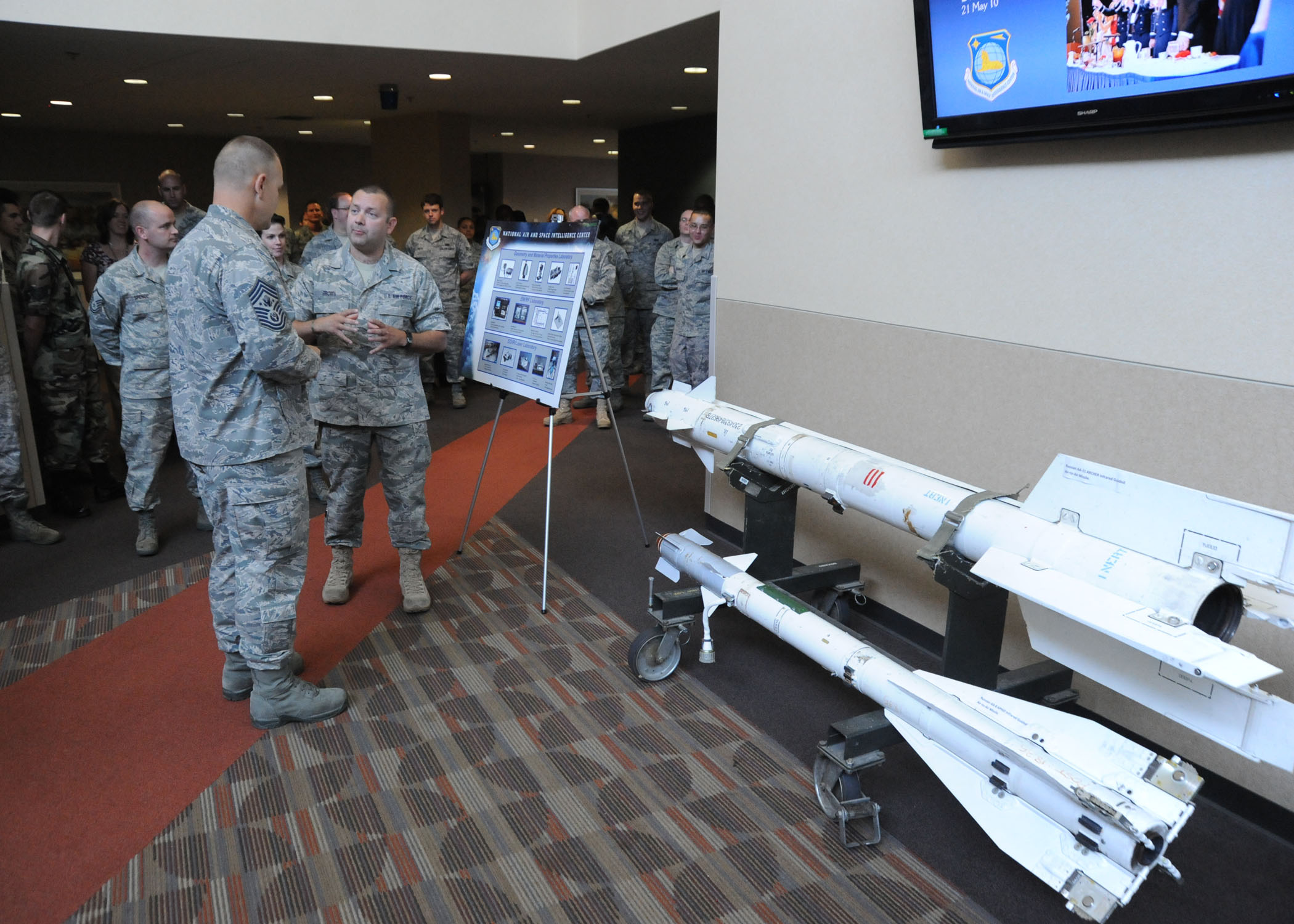 CMSAF visits NASIC, Wright-Patt > Wright-Patterson AFB > Article Display