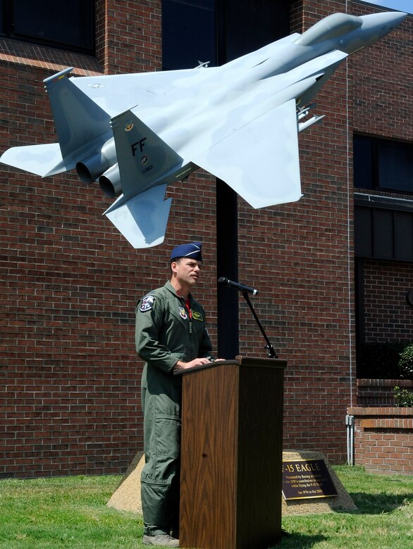 Eagle enthusiasts celebrate venerable F-15 > Joint Base Langley-Eustis ...