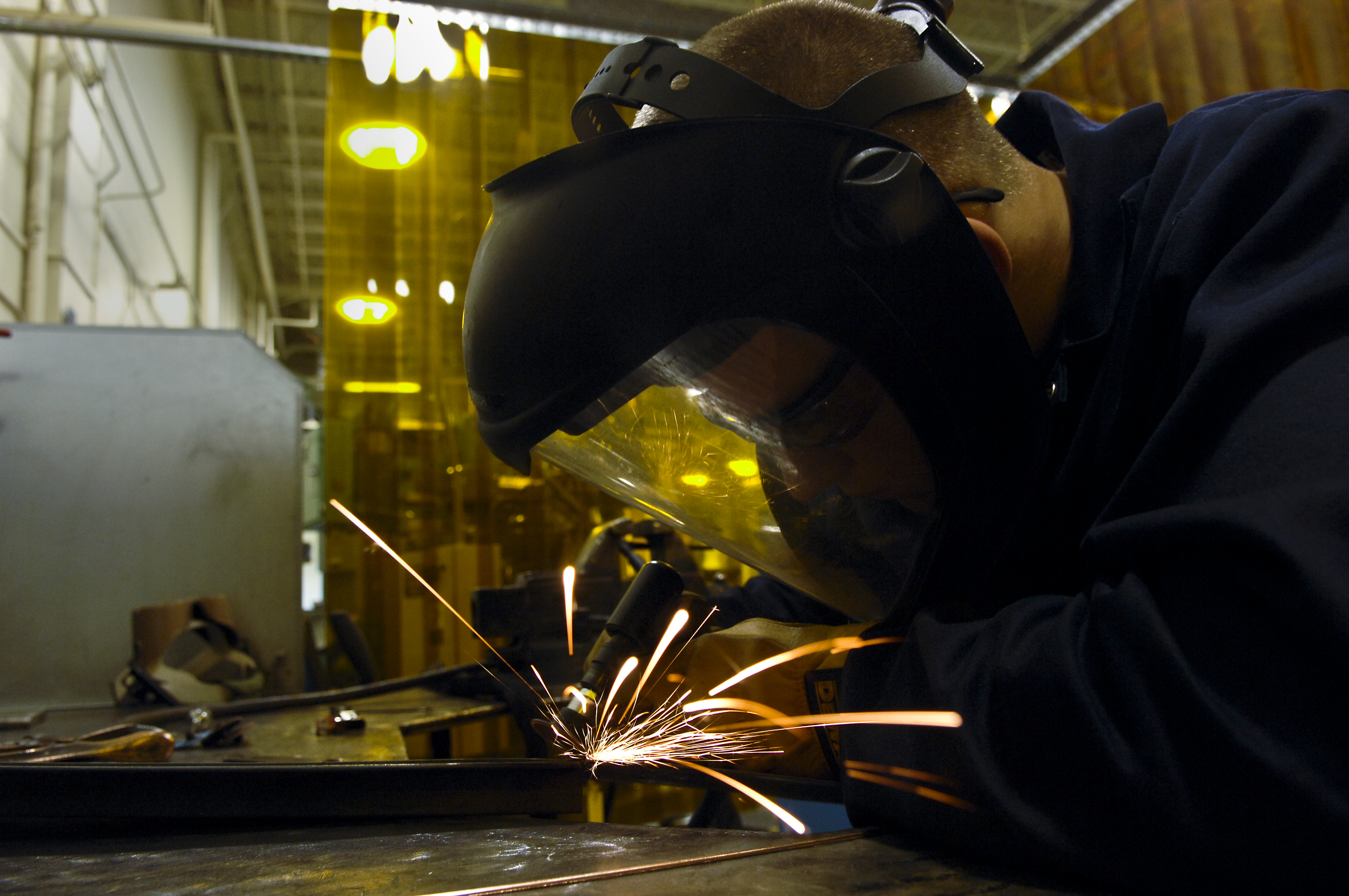 Metals Technologies maintins equipment > Pacific Air Forces > Article ...