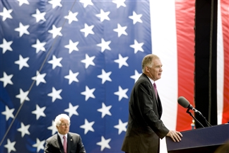 Deputy Secretary Lynn addresses the audience during the National ...
