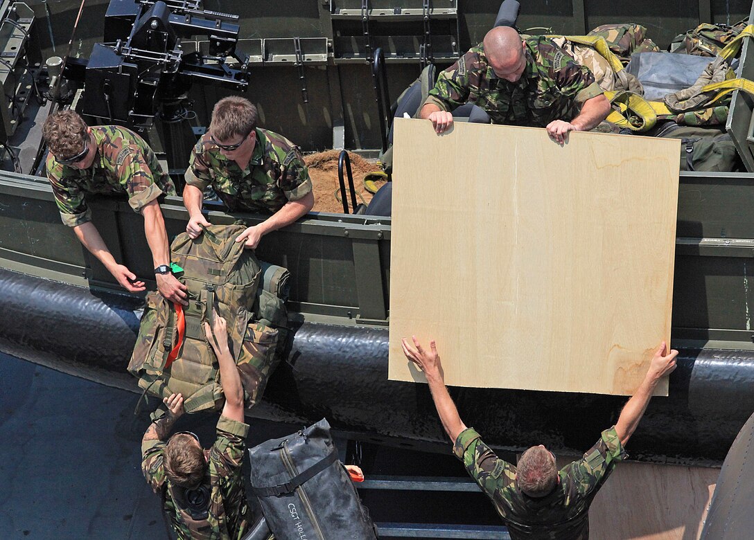 20100625-M-4277N- 152.jpg