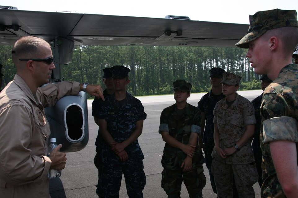 Midshipmen take in Cherry Point > Marine Corps Air Station Cherry Point ...