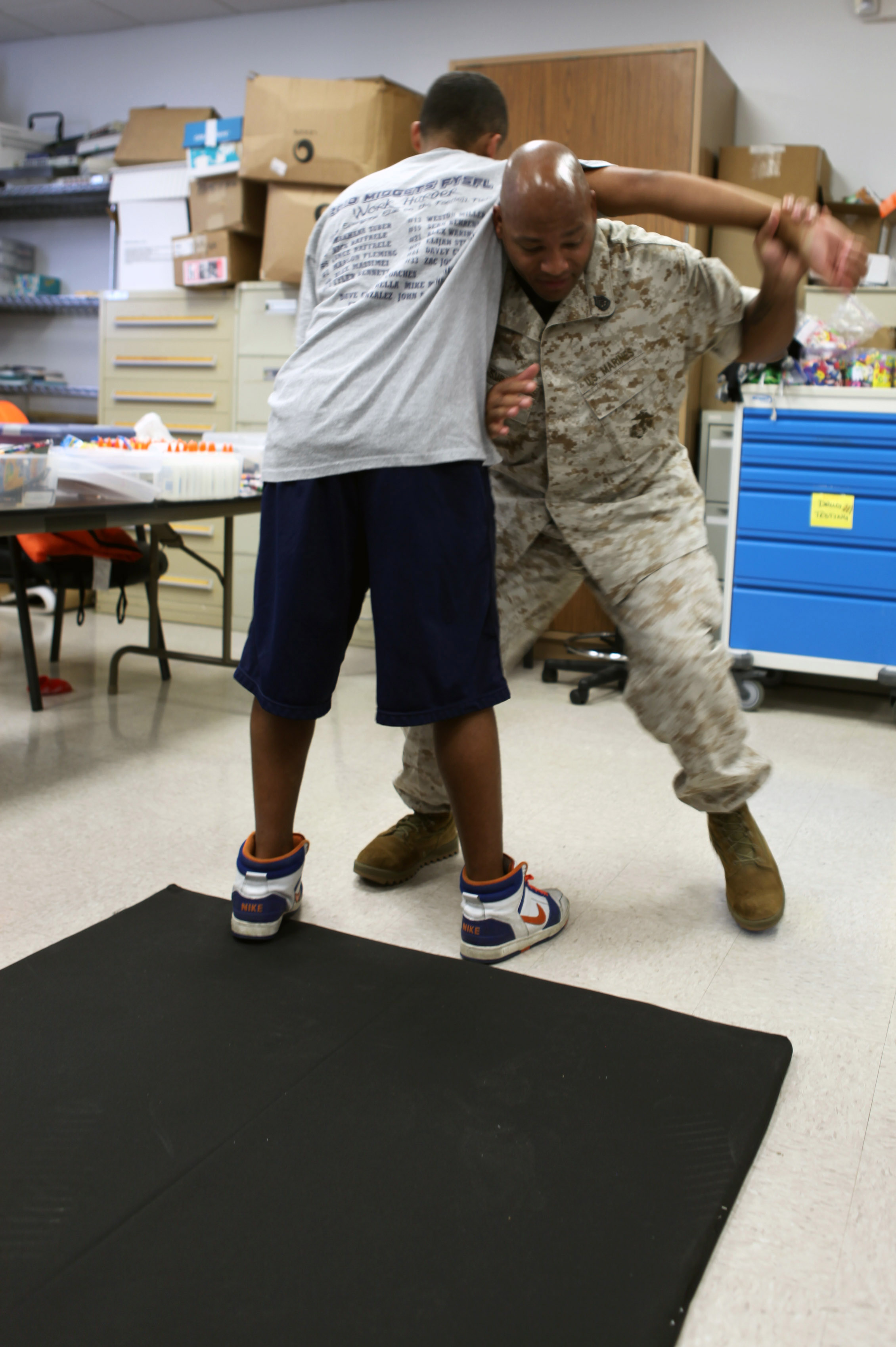 Marine Corps martial arts taught to DEFY youths > MacDill Air Force ...