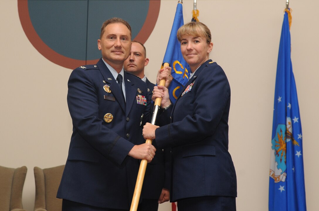 COMPTROLLER Change of Command