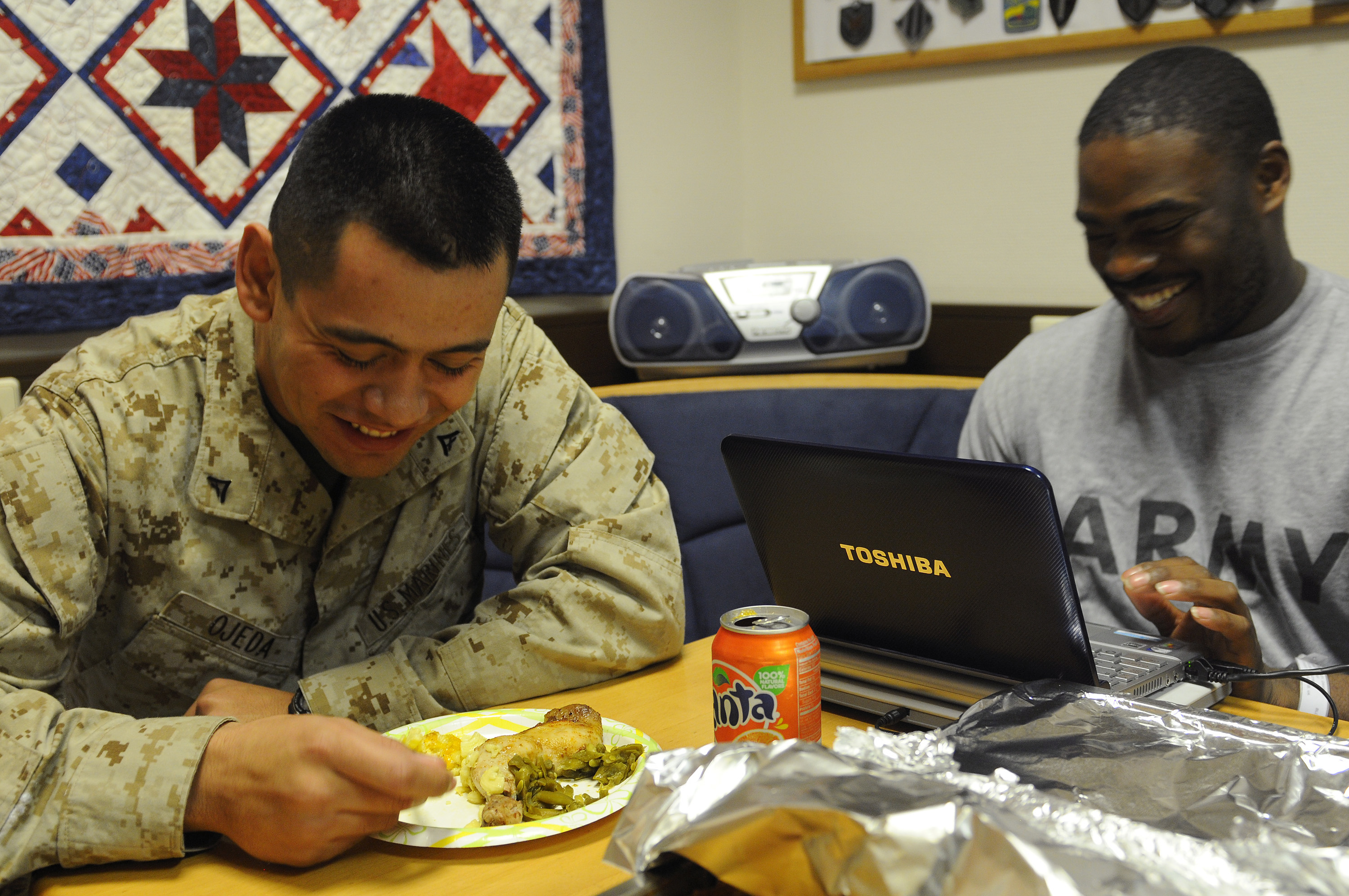 Cooking up comfort > U.S. Air Forces in Europe - Air Forces Africa ...