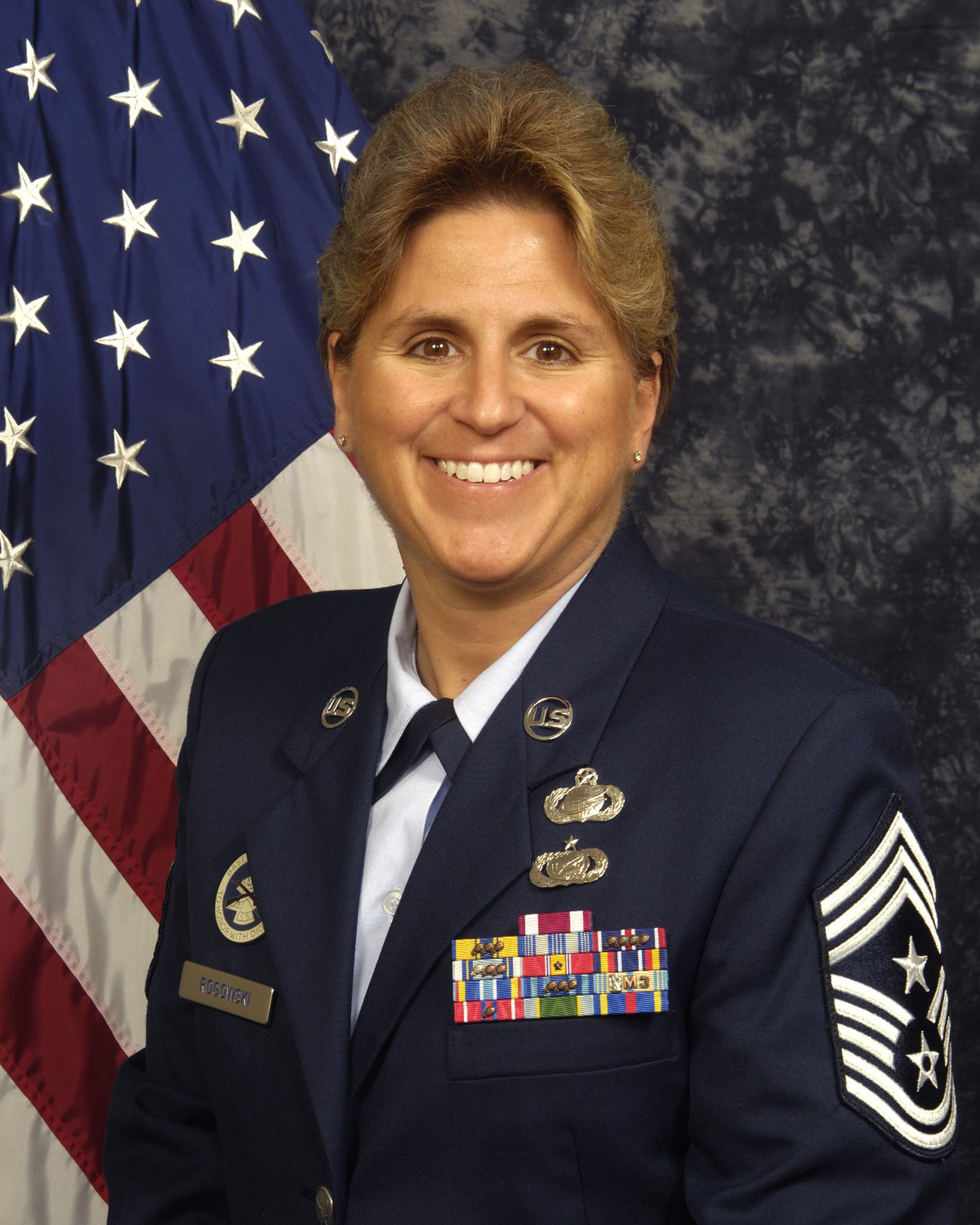 445th Airlift Wing command chief wins AFRC award > 445th Airlift Wing ...