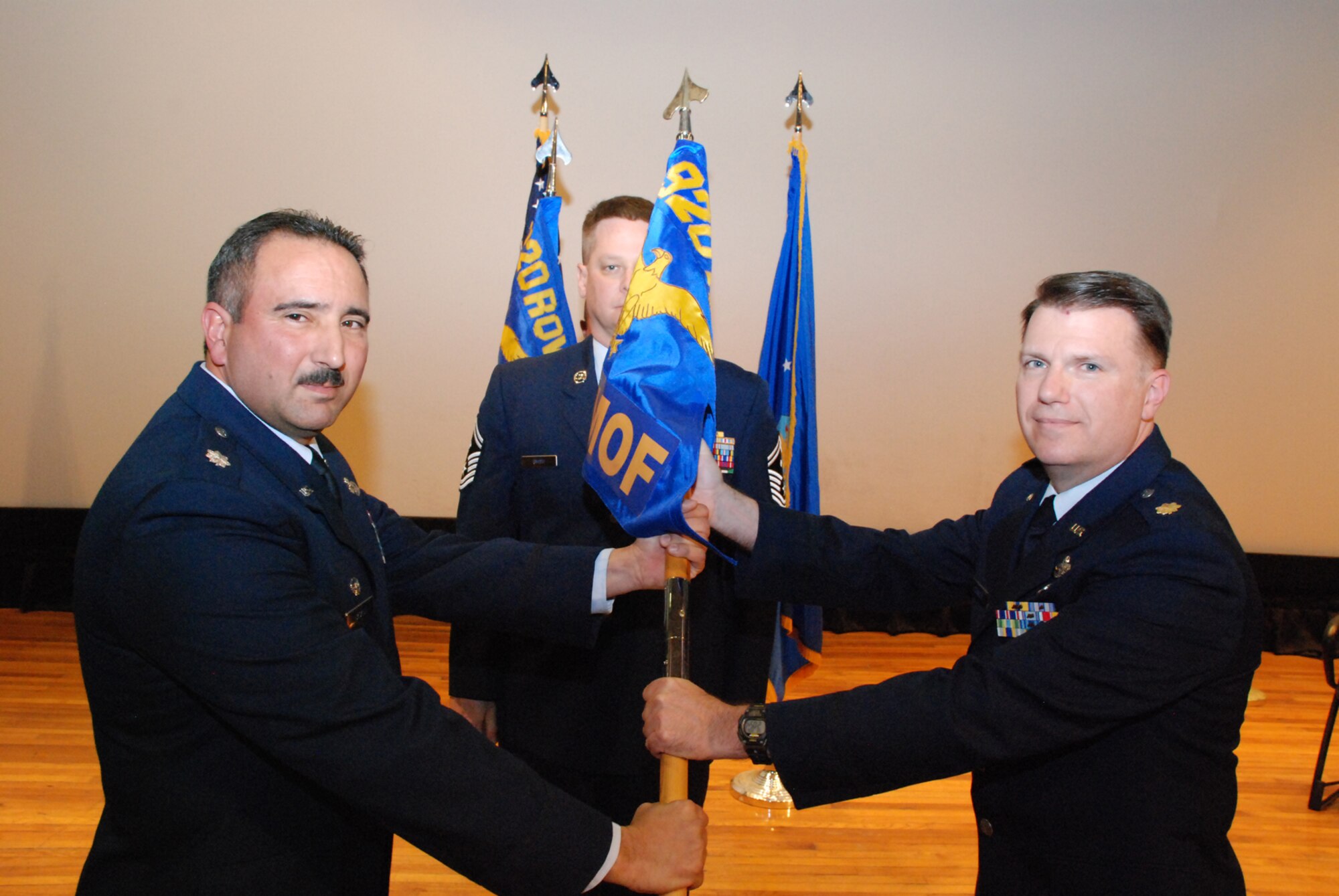 Rescue aircraft maintenance officers switch commands > 920th Rescue ...