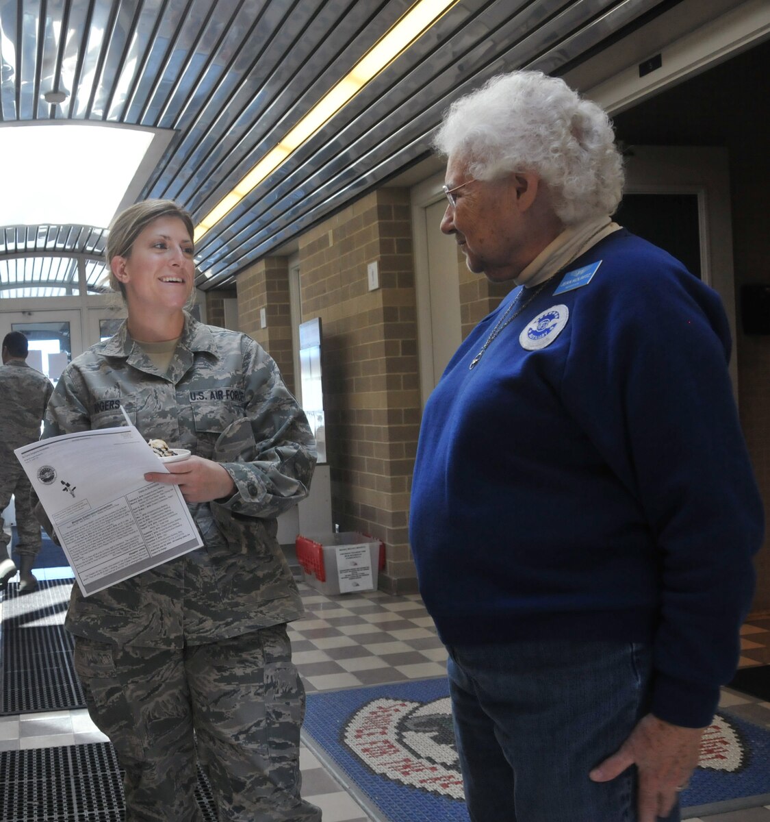 Air Force Sergeants Association auxiliary chapter visits 128 ARW ...