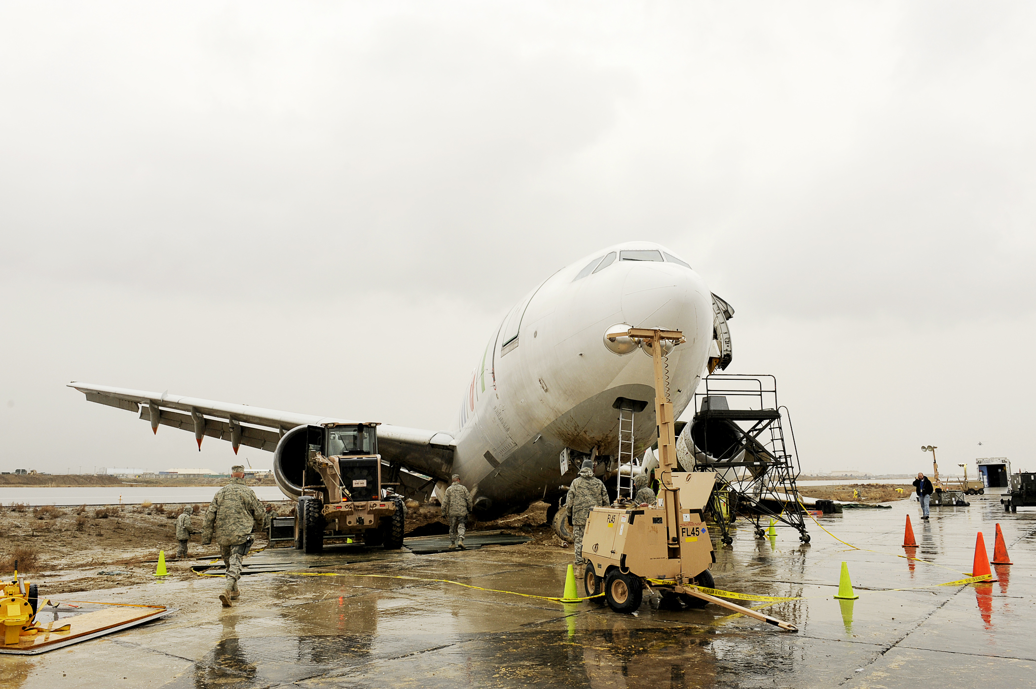 Bagram Airmen respond to aircraft emergency > Air Force > Article Display