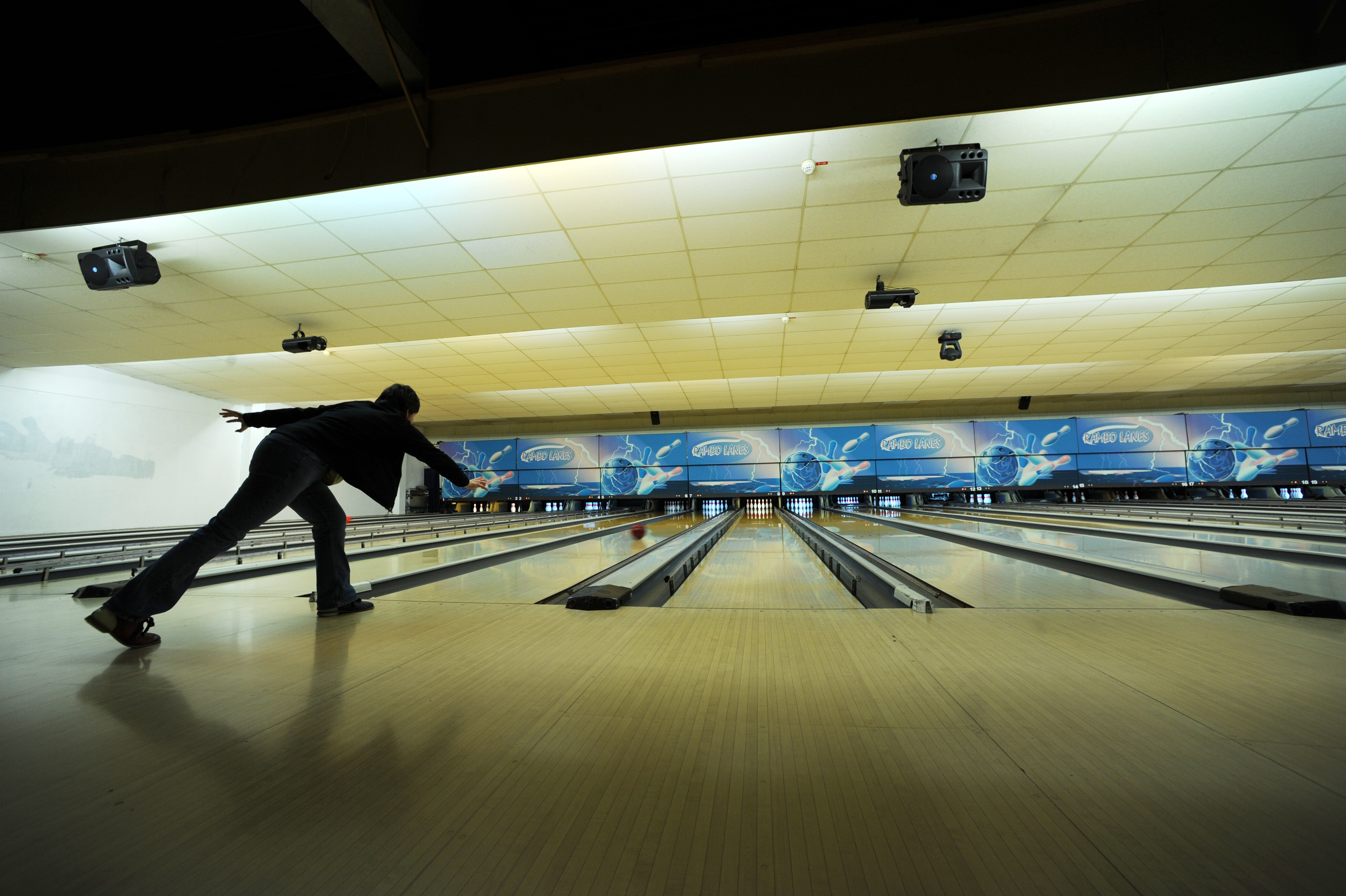 Bowling for Haiti > Ramstein Air Base > Article Display