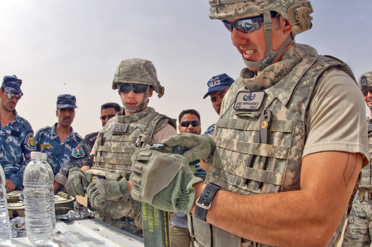 Ali Airmen train Iraqi EOD squad > U.S. Air Forces Central > News