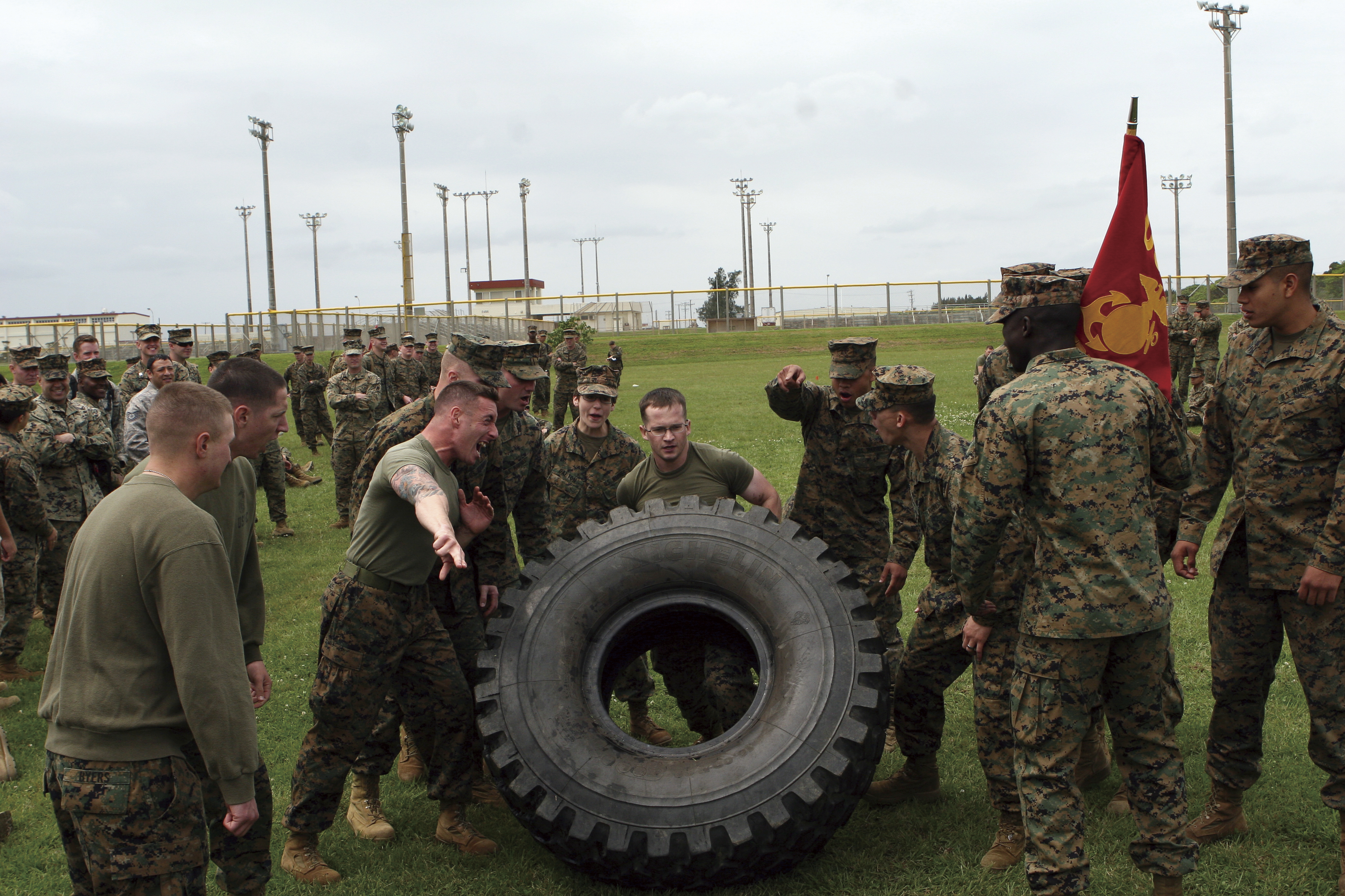 Engineering units islandwide compete, bond in field meet > Marine Corps ...