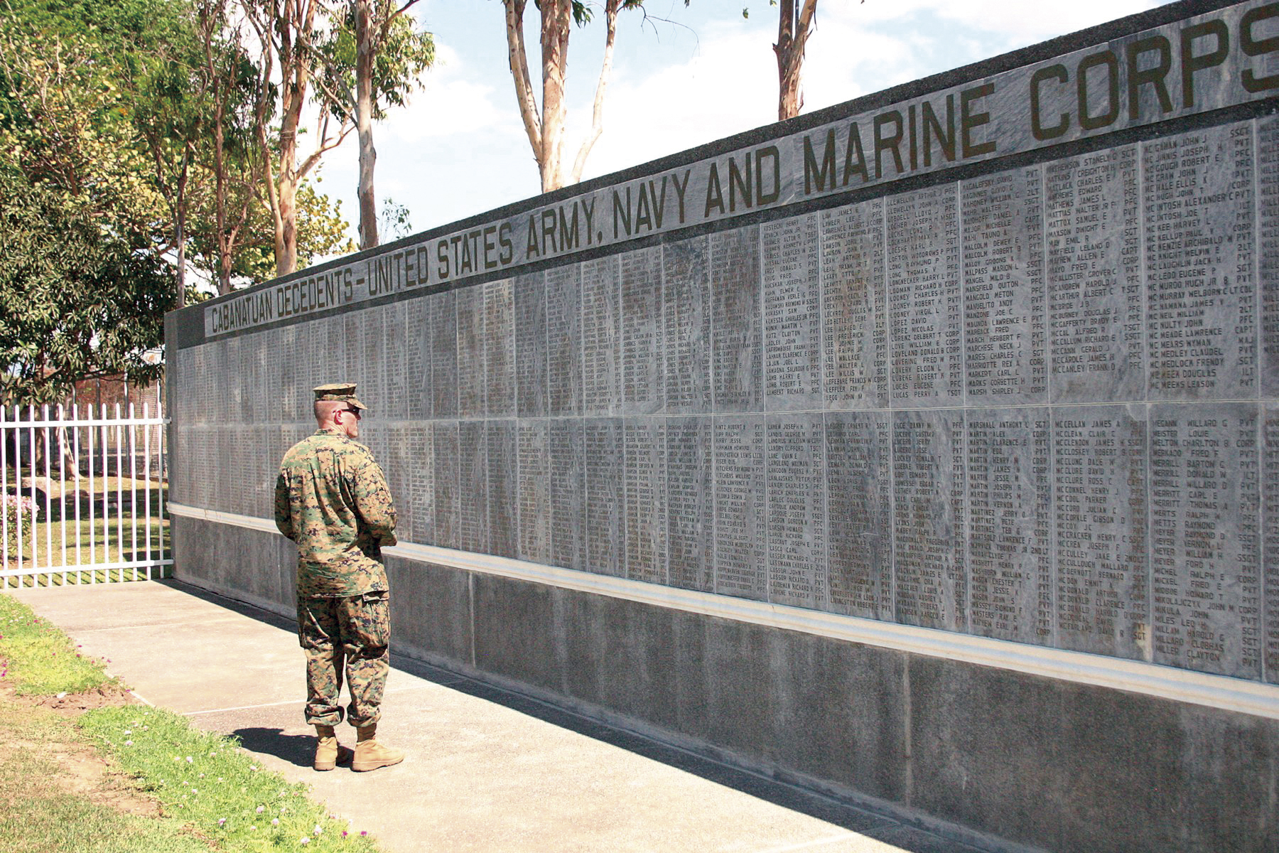 AFP, US military visit POW Camp Memorial > Marine Corps Installations ...
