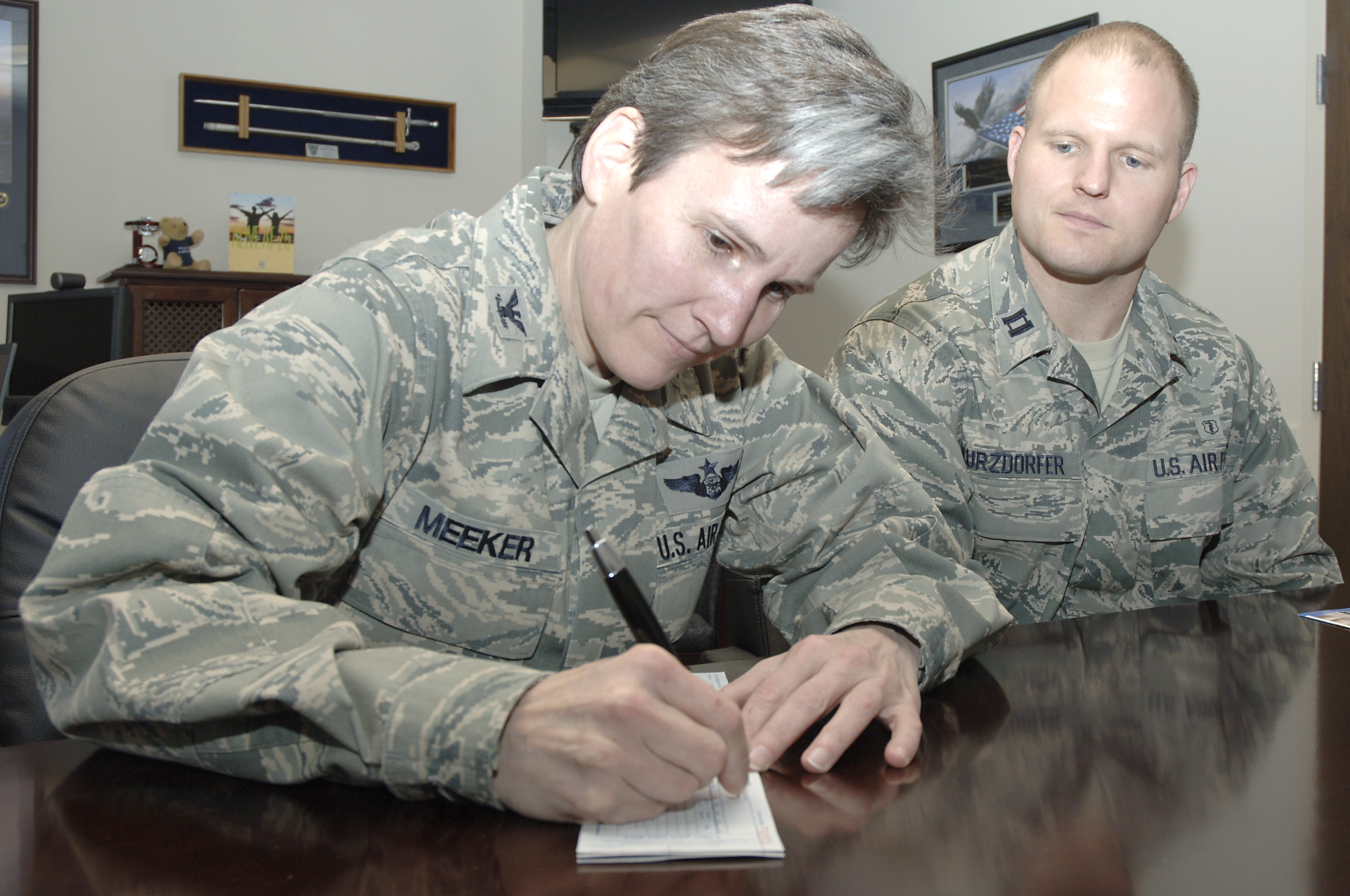 Airmen helping Airmen > Joint Base Charleston > News