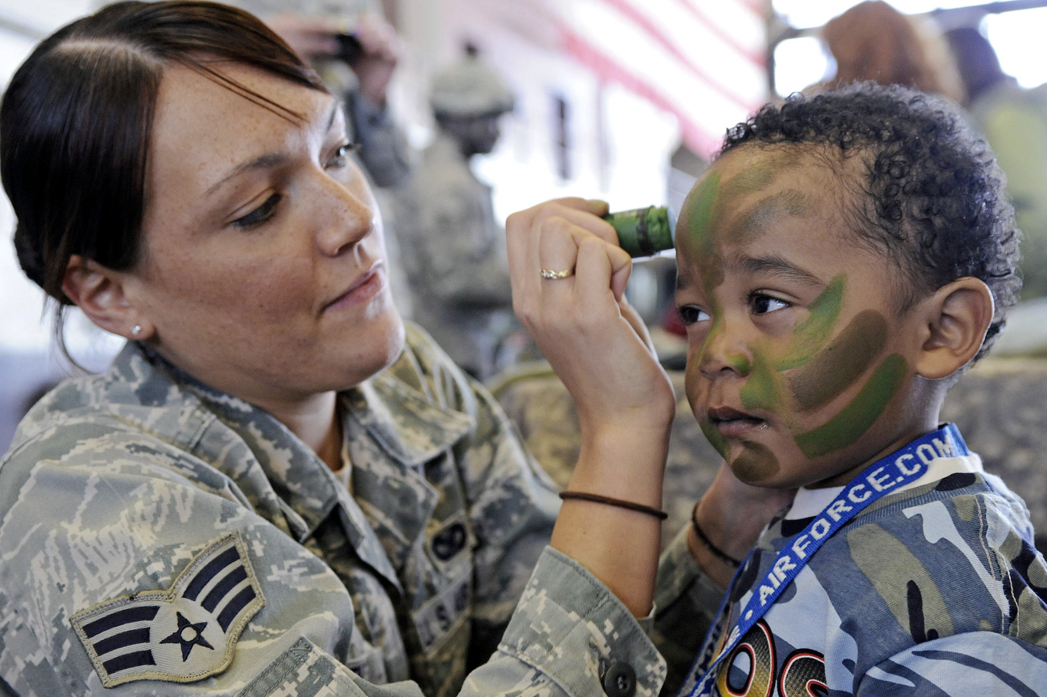 Ellsworth Airmen give children taste of deployment process > United ...