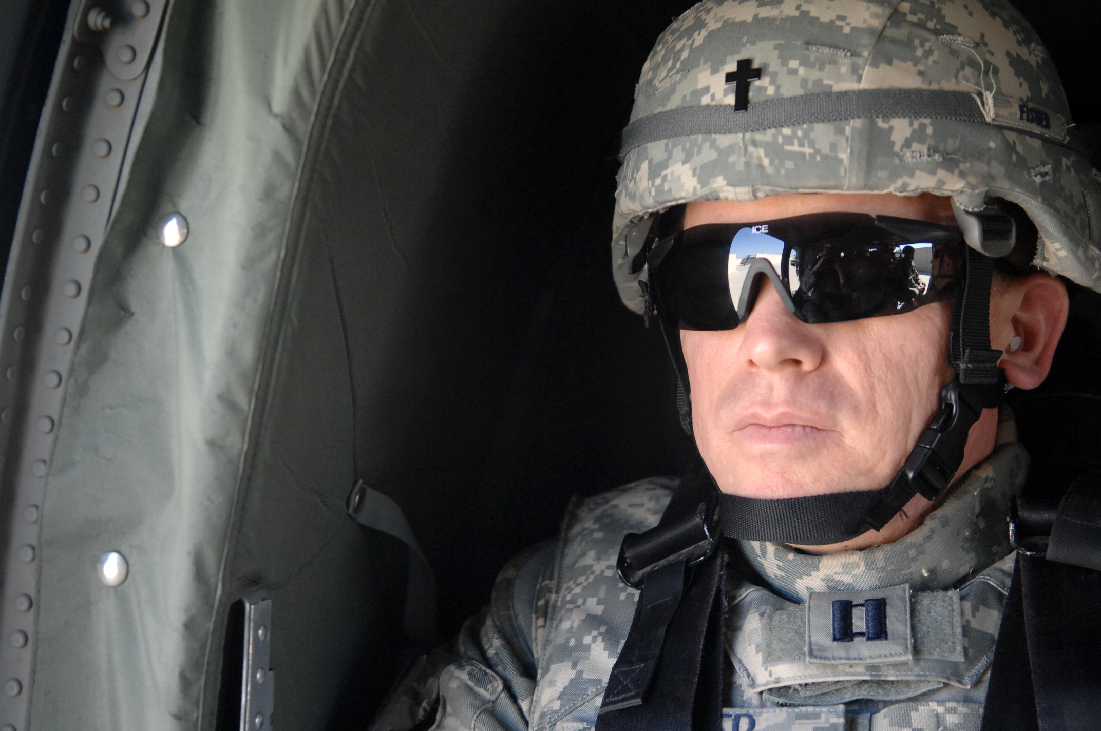 Combat chaplain provides ministry to JET Airmen