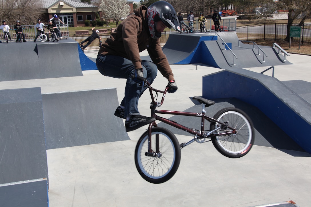 20100327-M-0647P-004.JPG
