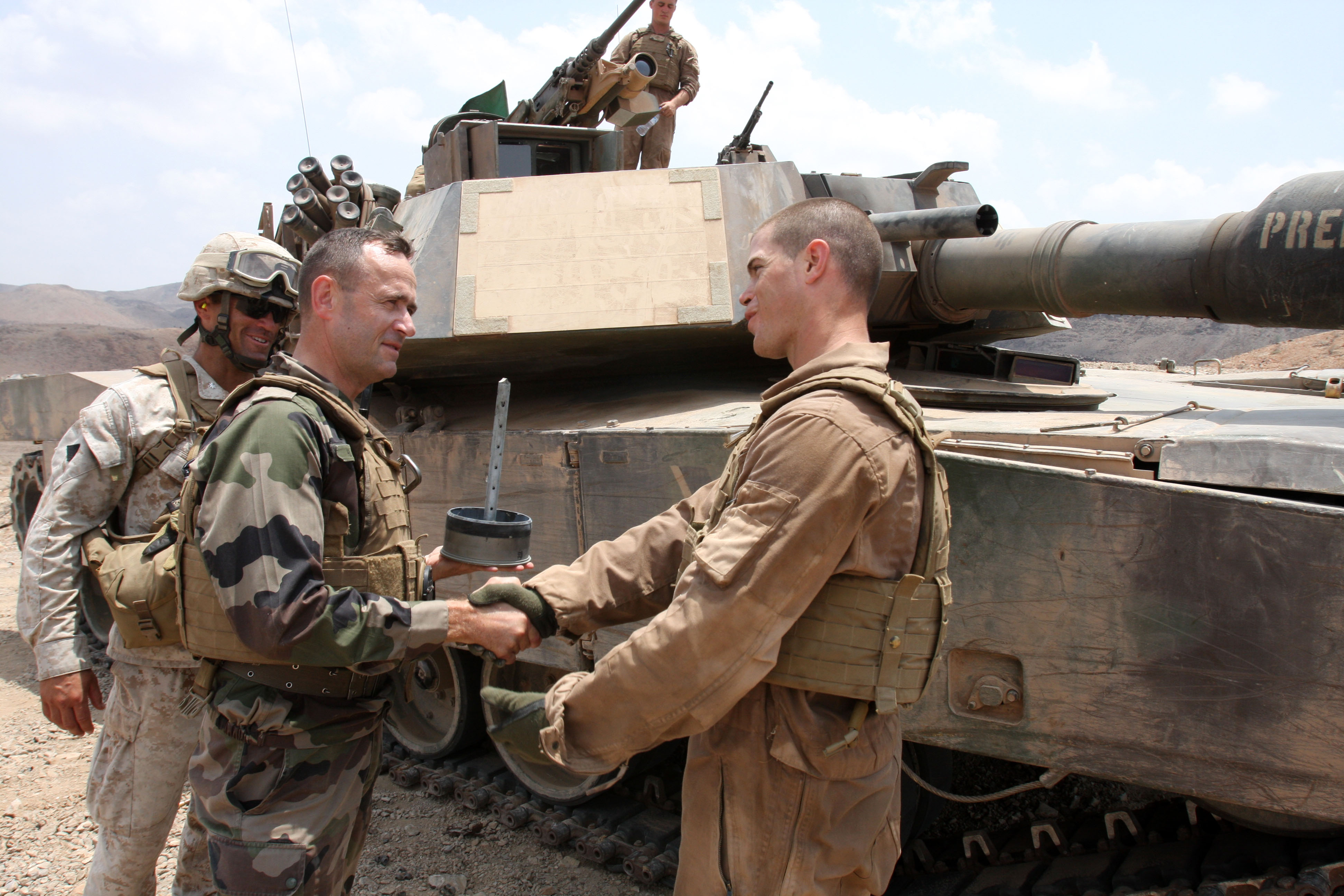 Friendships forged with tank firepower between Marines, French Foreign ...
