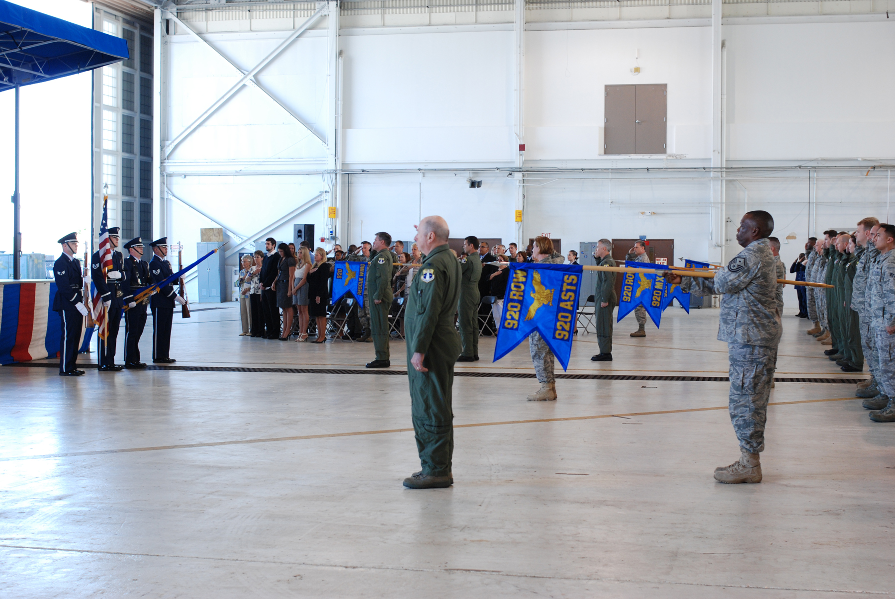 920th Rescue Wing welcomes new leader > 920th Rescue Wing > Article Display